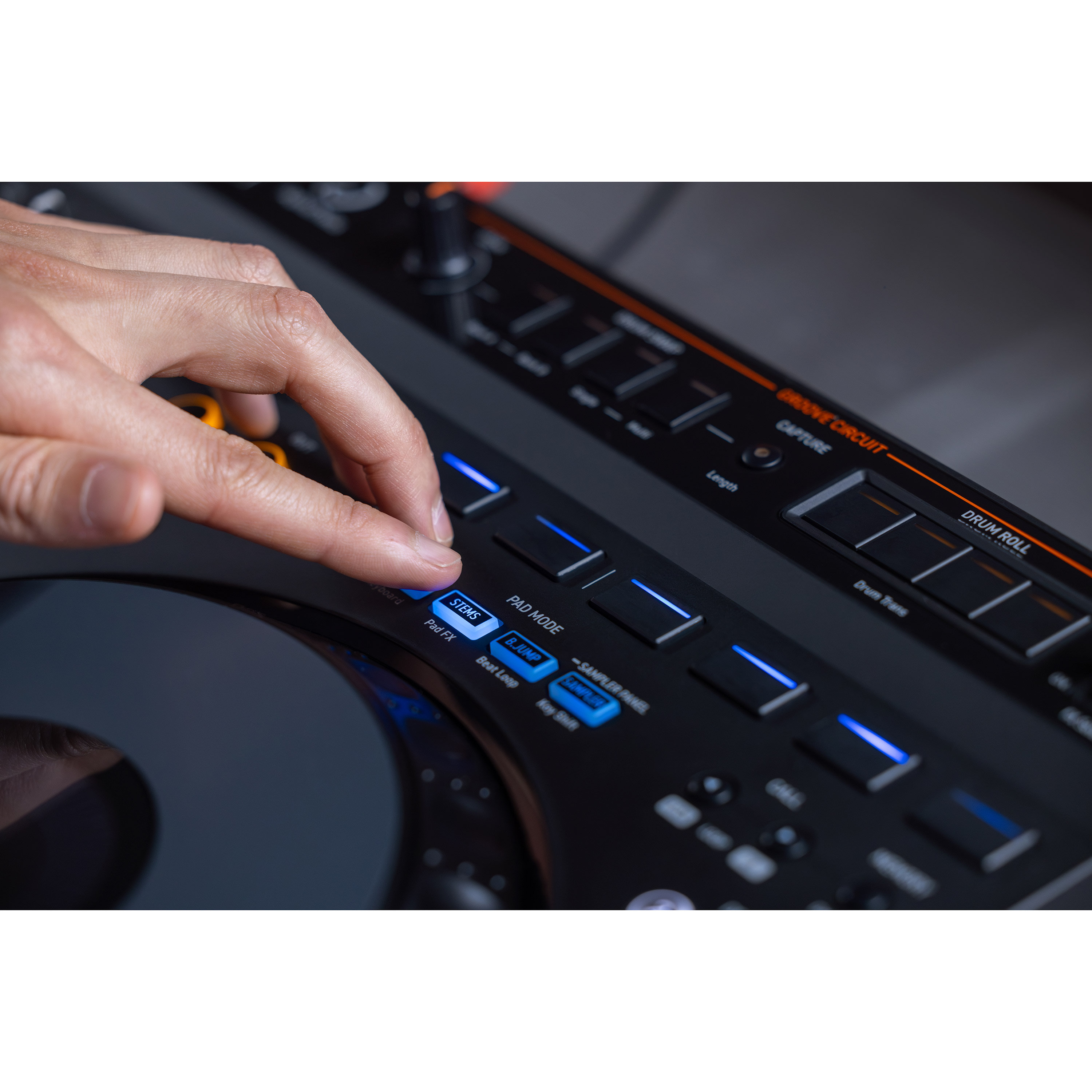 Pioneer DJ Pack DDJ-GRV6 + Classic 5 Pack - Contrôleur DJ USB SonoVente.com