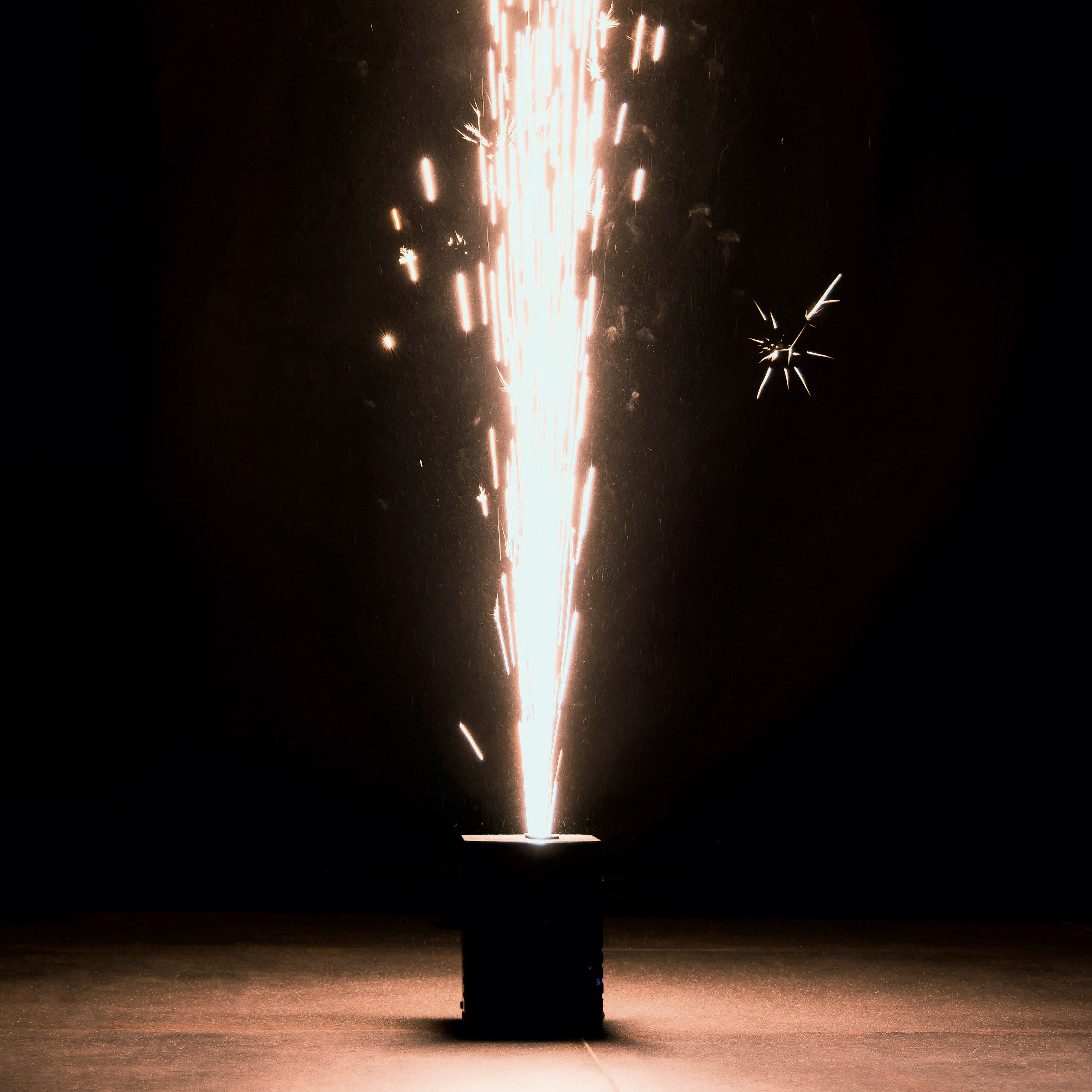 Ghost Nova Spark - Machine pyrotechnique SonoVente.com