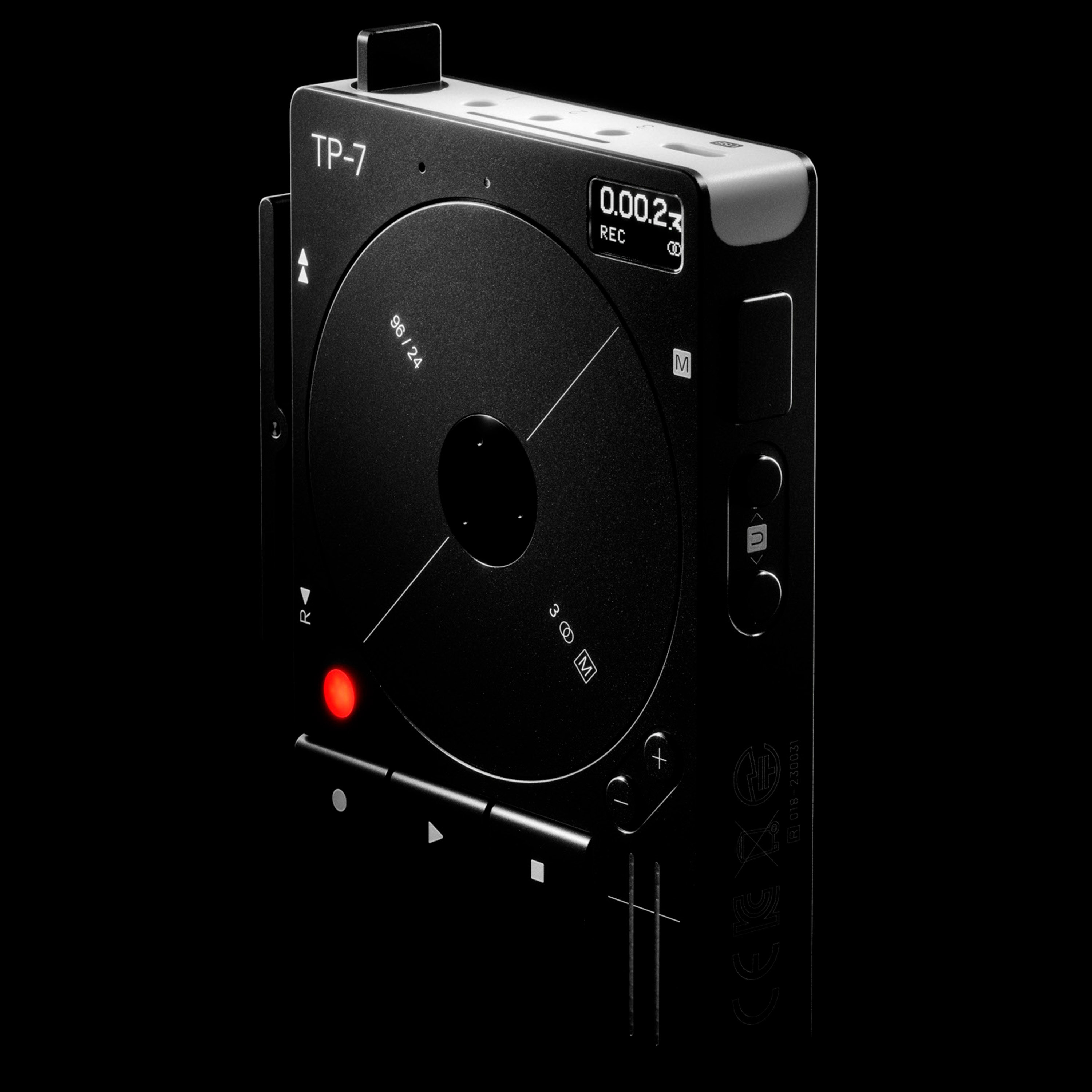 Teenage Engineering TP-7 Black Edition - Enregistreur portable ...