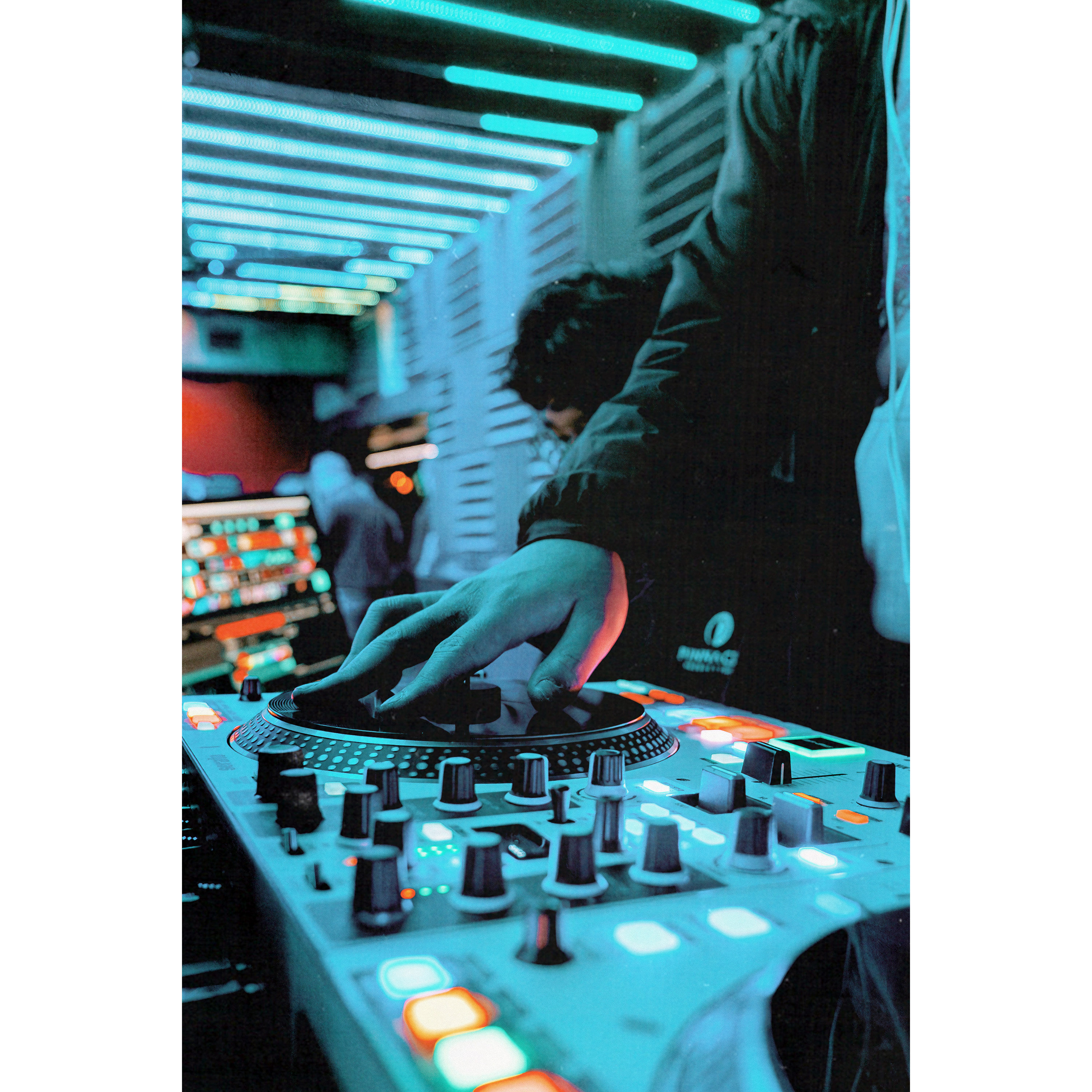 Rane One MK2 - Contrôleur DJ USB SonoVente.com