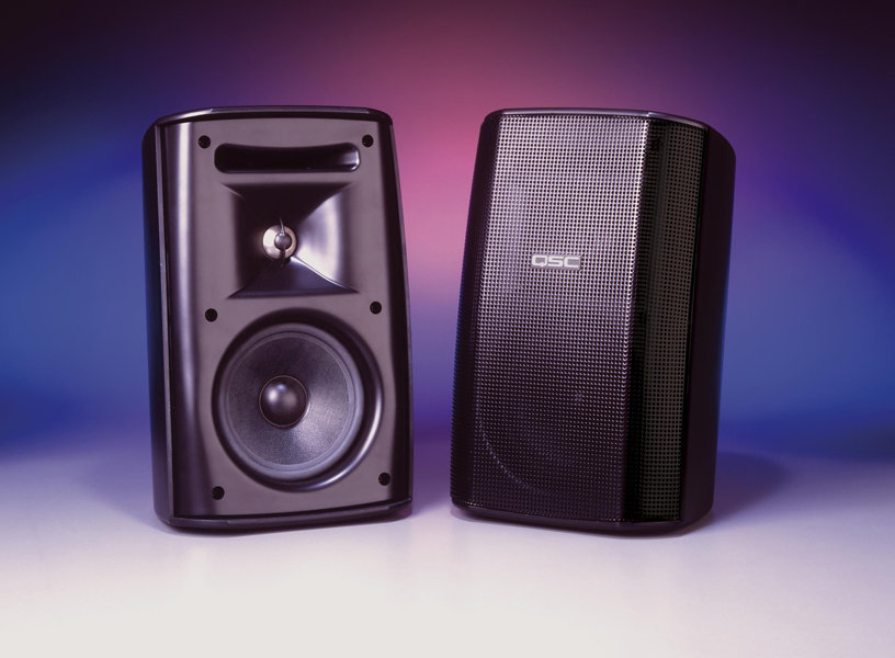 QSC AD S52 (paire) - Ampli-préampli 100 V public adress SonoVente.com