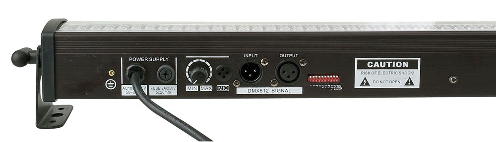 Showtec LED Light Bar RGB - Barre à Led SonoVente.com