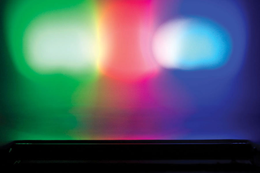 Showtec LED Light Bar RGB - Barre à Led SonoVente.com