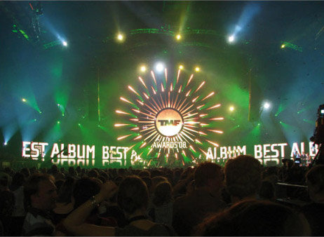 Showtec Sunstrip Active MKII DMX - Cyclo et blinder SonoVente.com