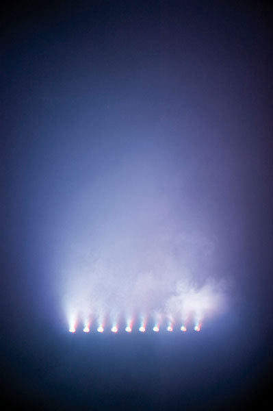 Showtec Sunstrip LED RGB - Barre à LED SonoVente.com