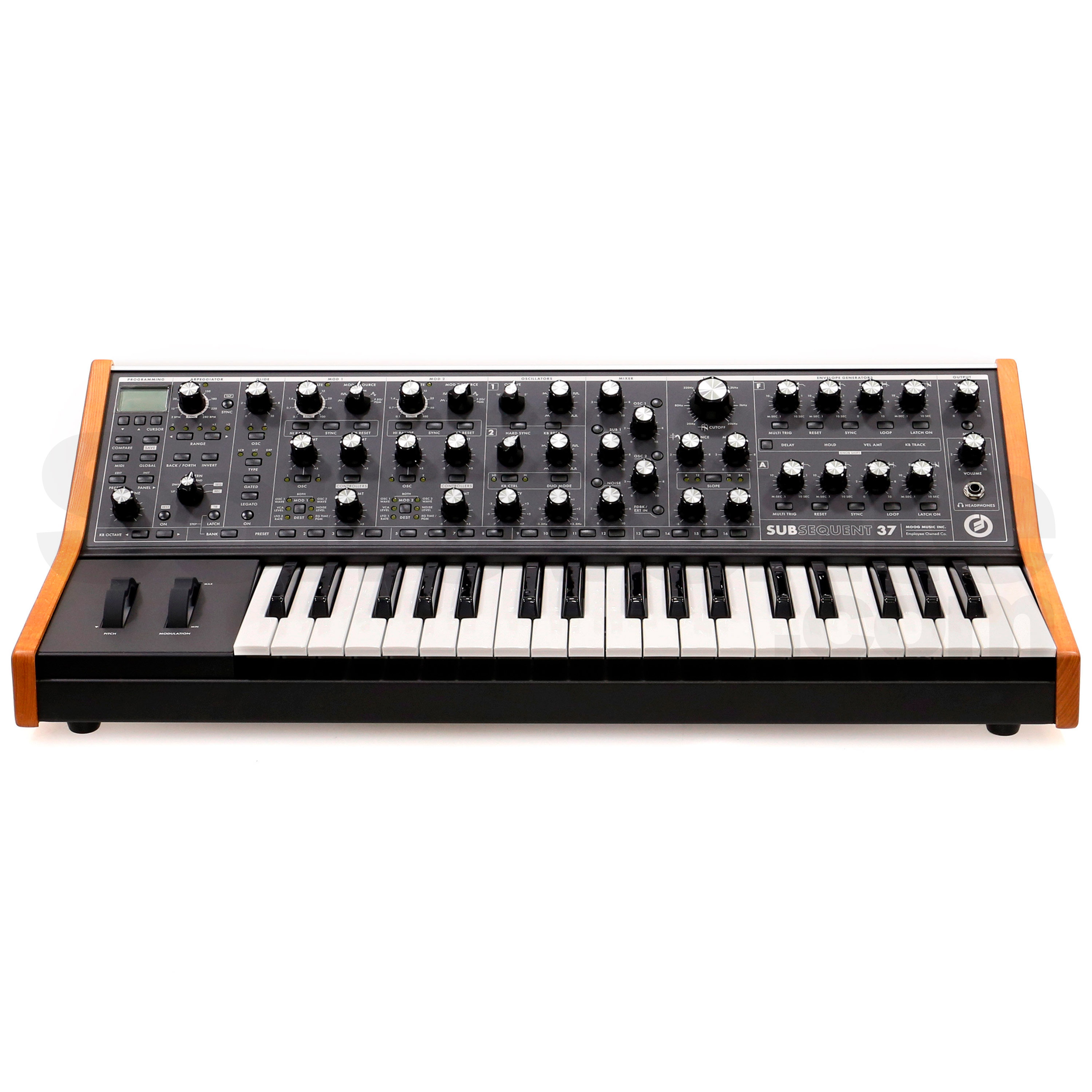 Moog Subsequent 37 - Synthétiseur SonoVente.com