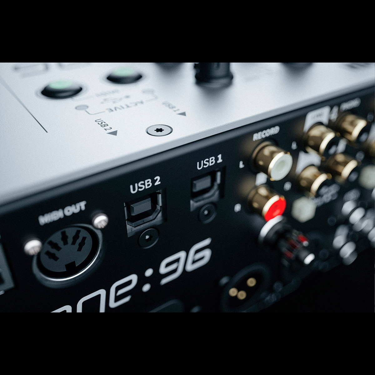 Xone 96 : Table de Mixage Allen & Heath Xone 96 - SonoVente.com