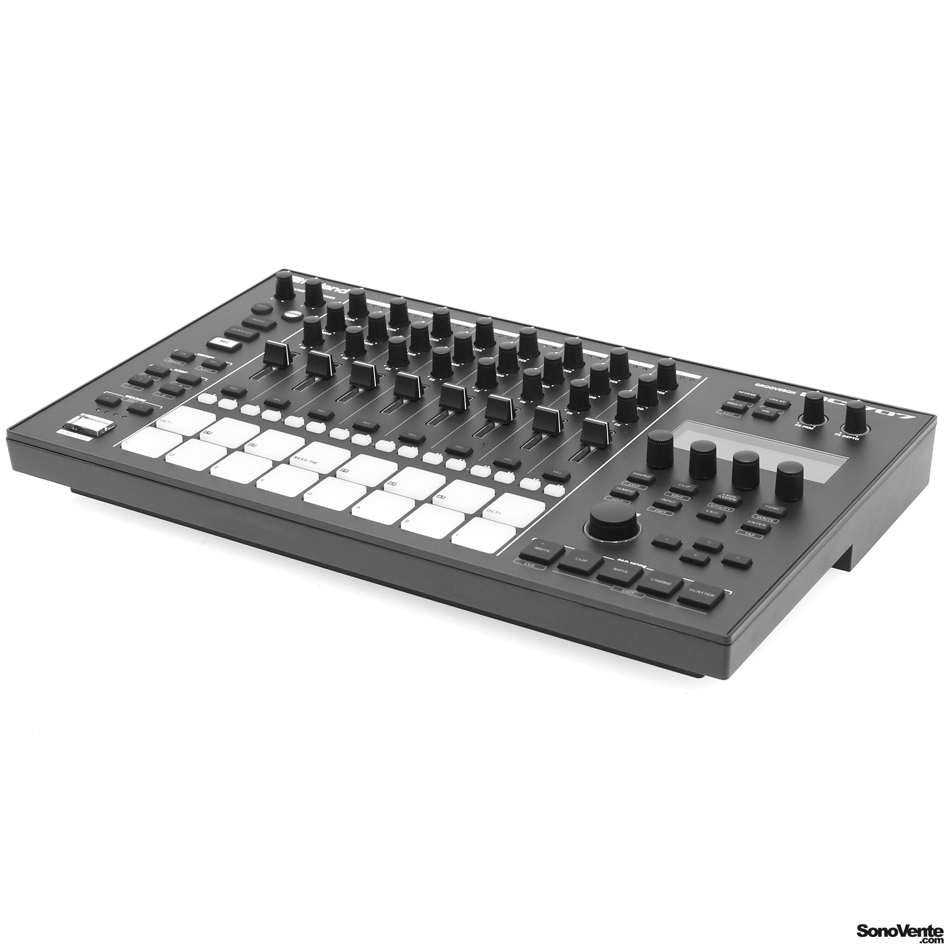 Roland MC-707 - Sampler / grooveBox SonoVente.com