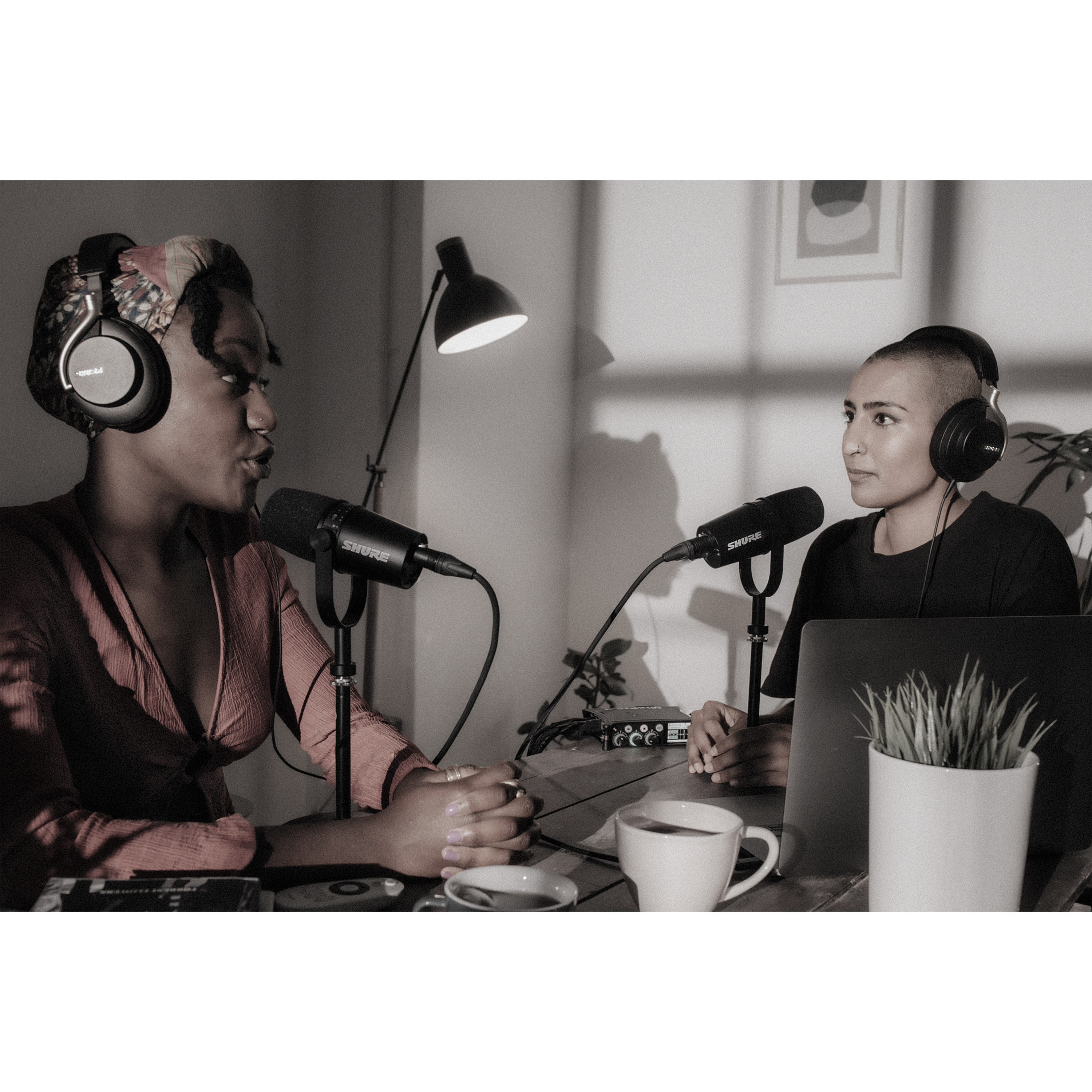 Shure MV7 K - Micro broadcast SonoVente.com