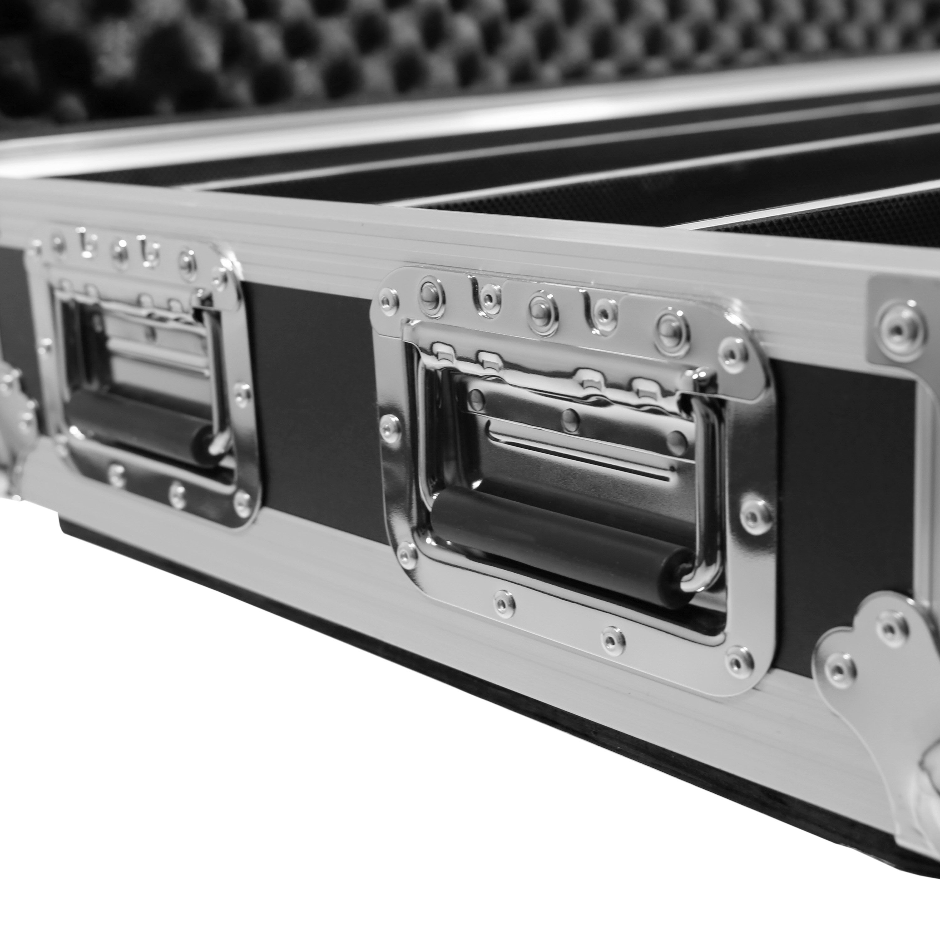 Plugger Case Flight case LEDBAR4 - Flight case éclairage SonoVente.com