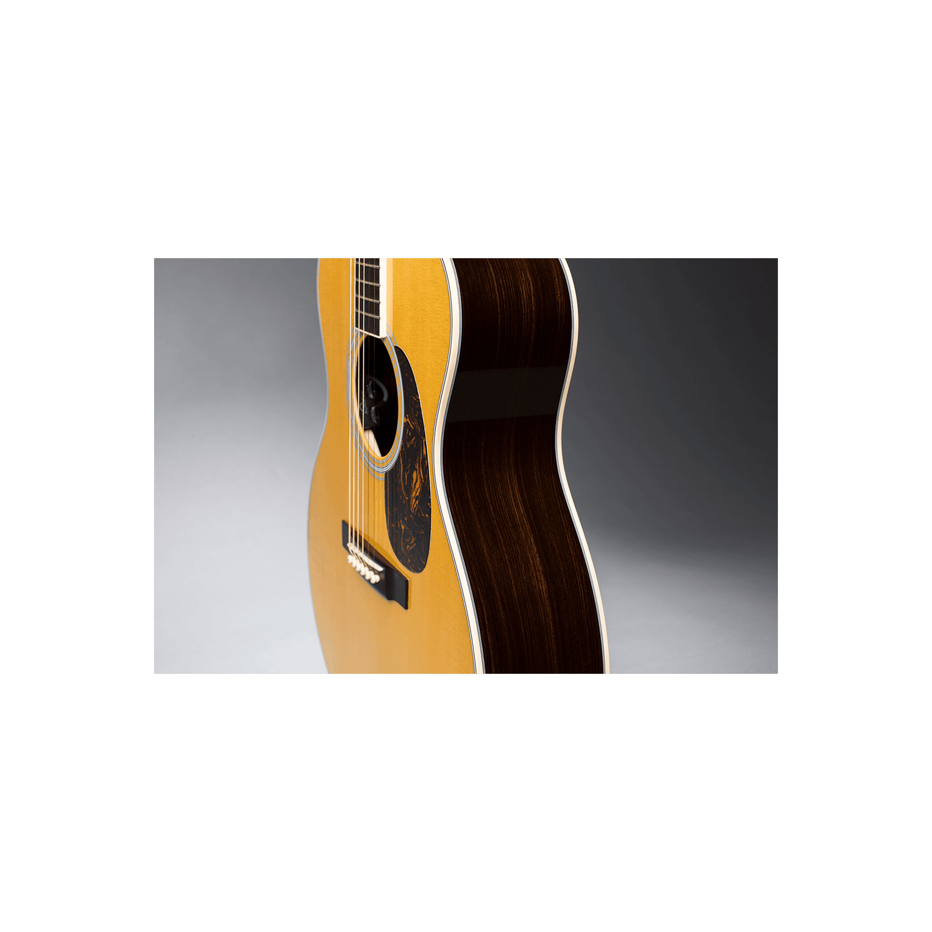 Martin Guitars GP-35E - Guitare folk électro SonoVente.com