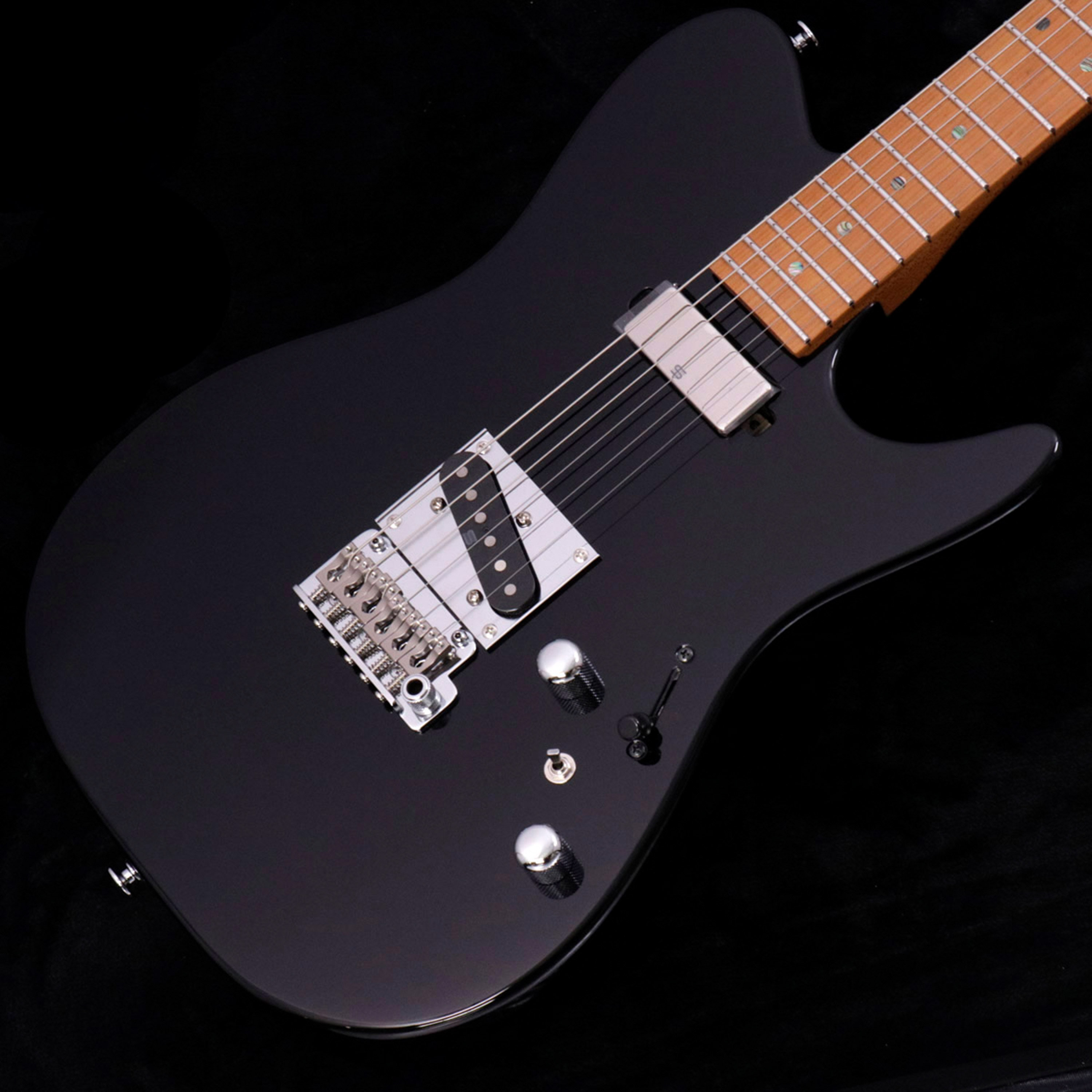 Ibanez AZS2200-BK - Guitare forme T SonoVente.com