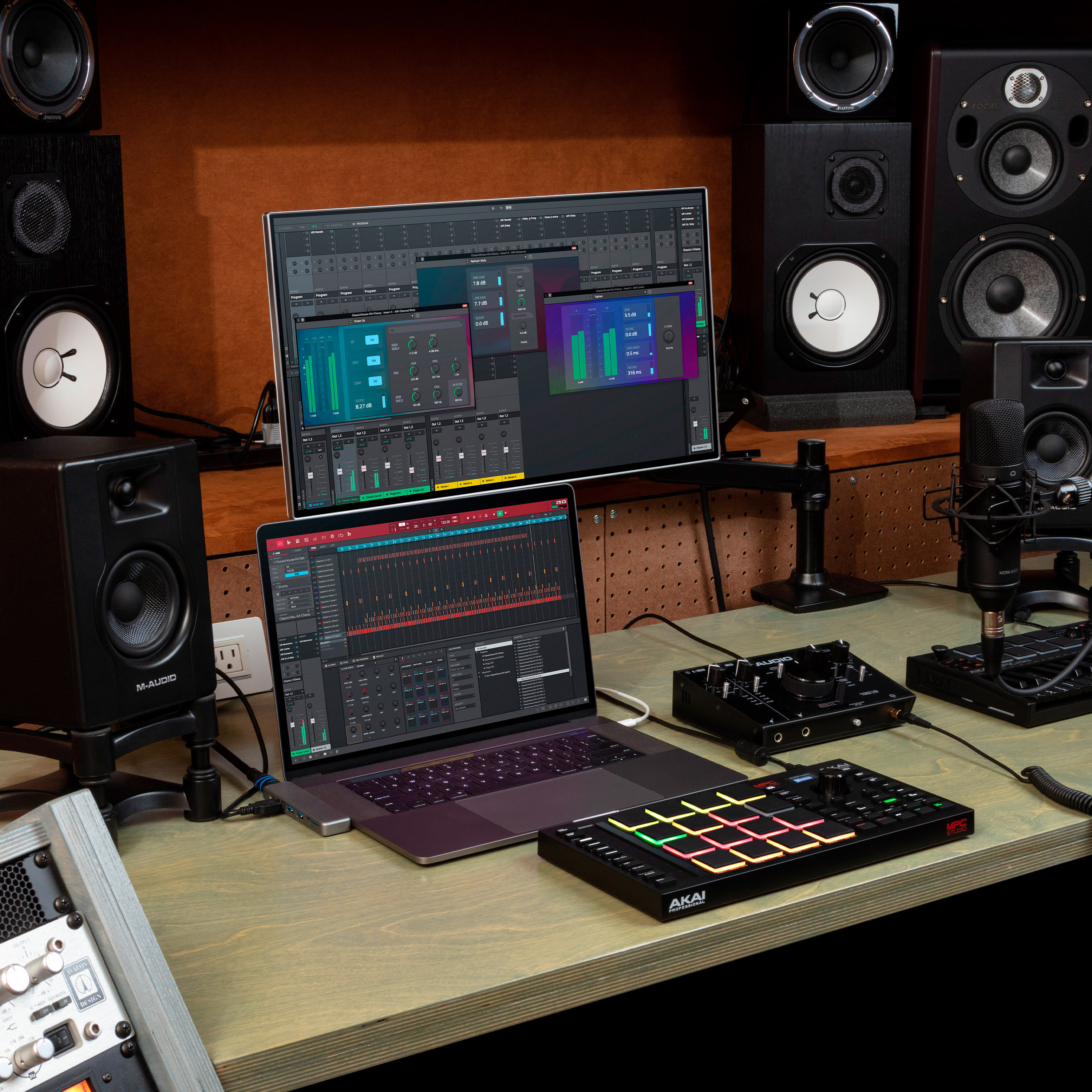 Akai MPC STUDIO II - Contrôleur remix et production SonoVente.com