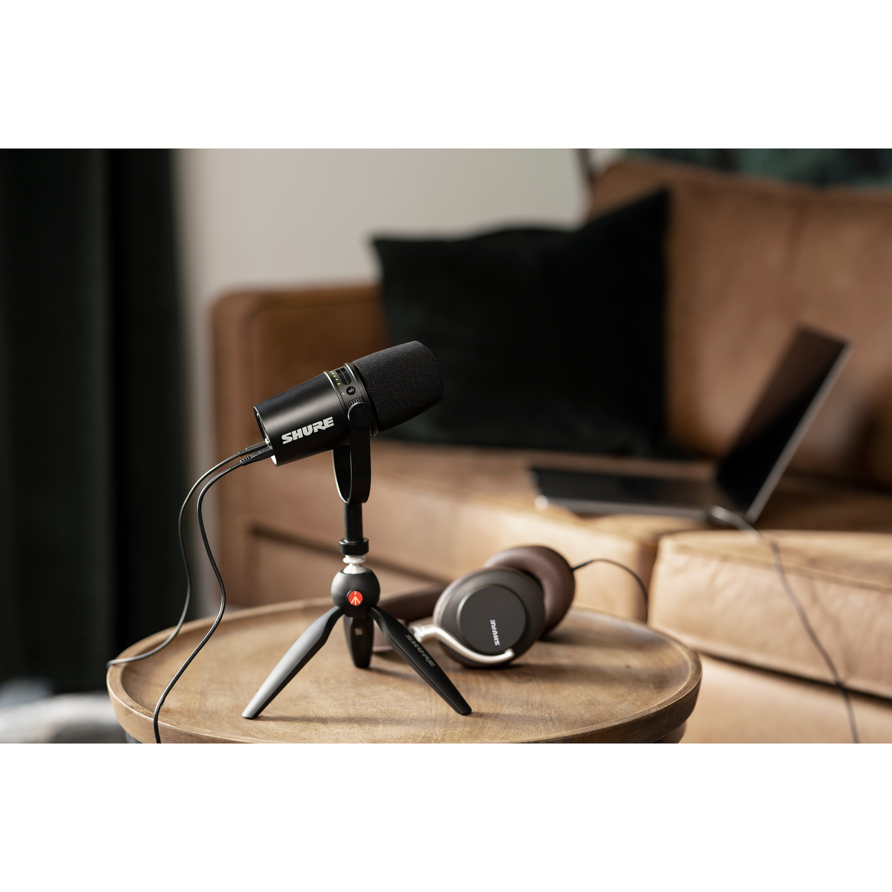 Shure MV7 Podcast Kit - Sets podcast & broadcast SonoVente.com