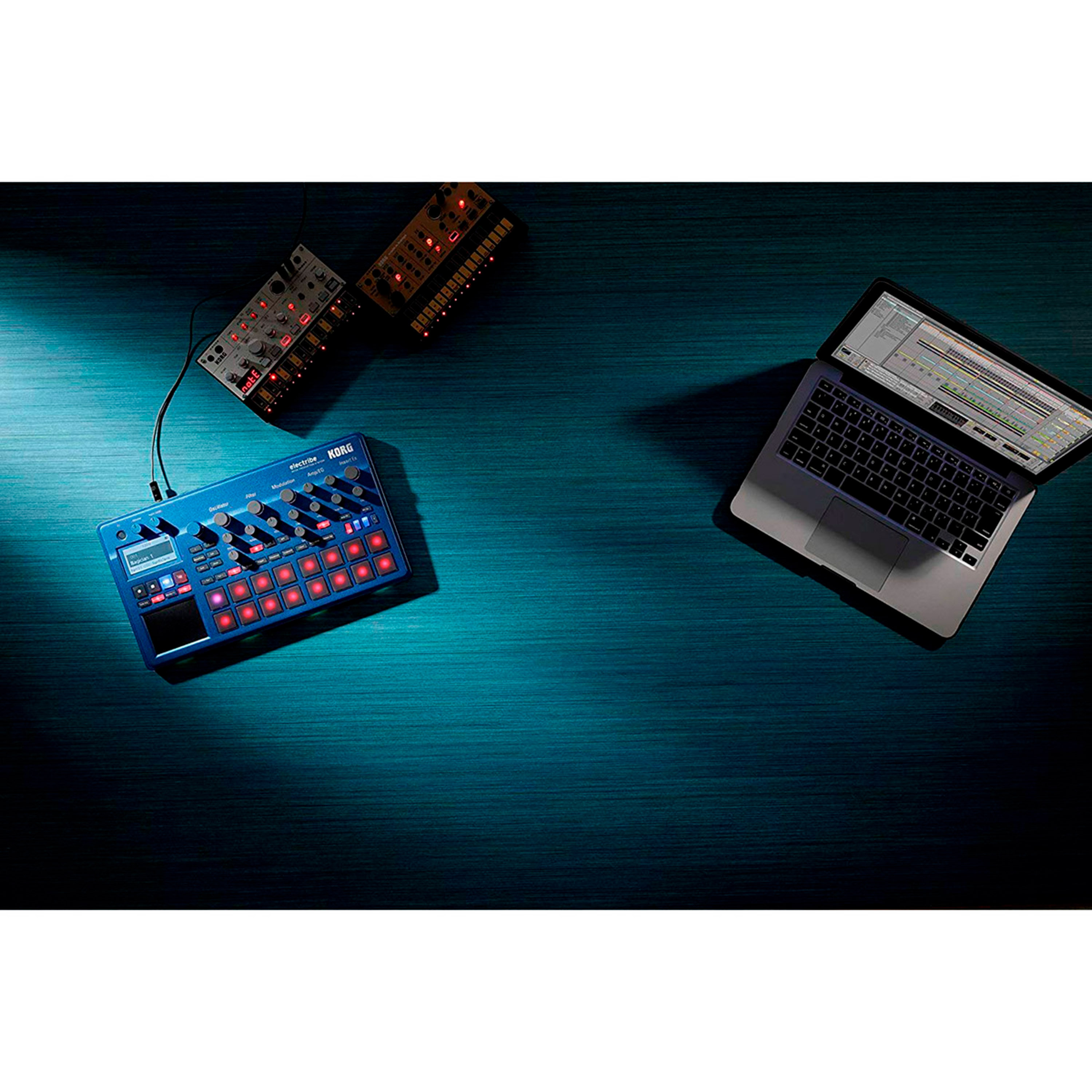 Korg Pack Electribe 2 Blue + Decksaver - Sampler et groovebox SonoVente.com