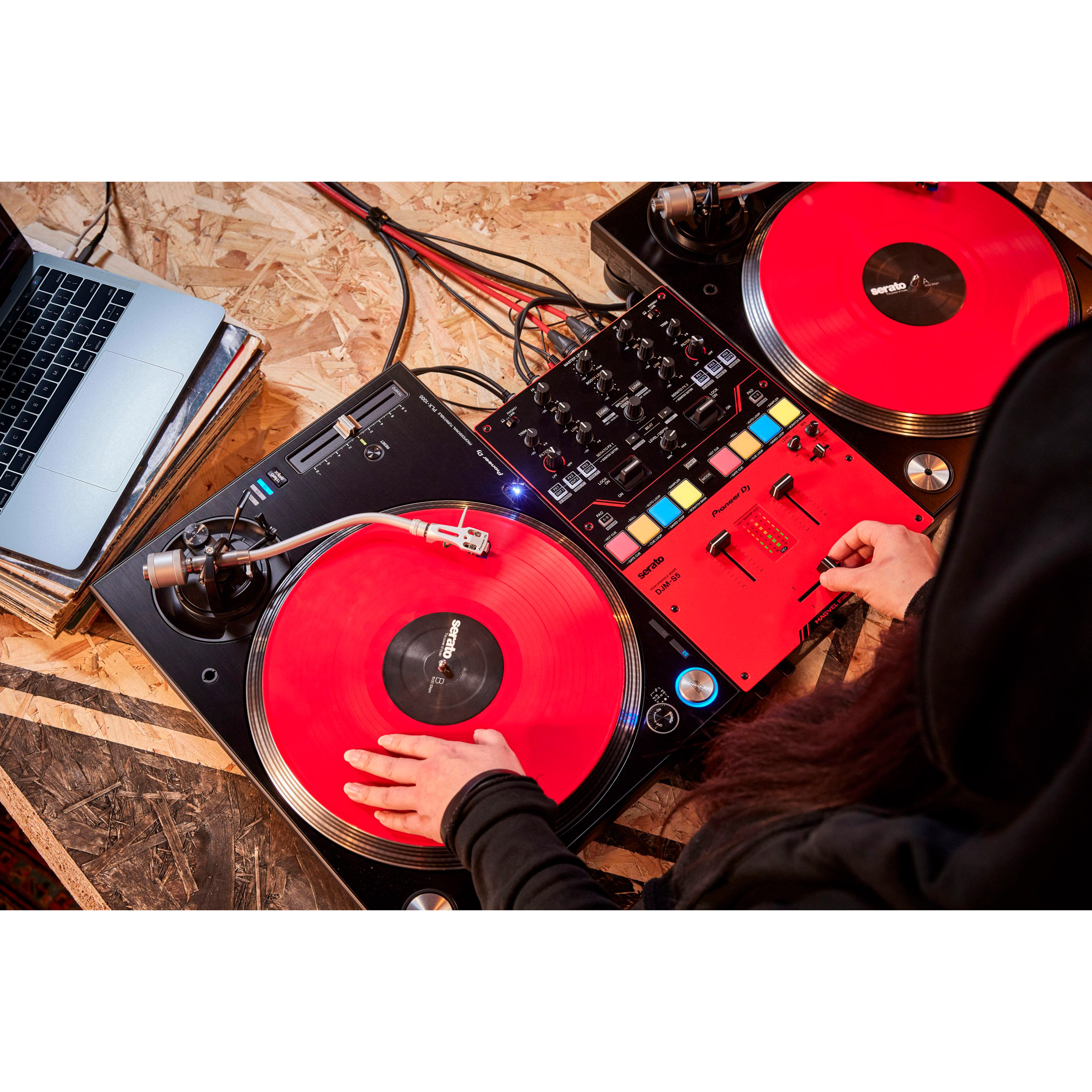 Pioneer DJ DJM-S5 - Table de mixage DJ SonoVente.com