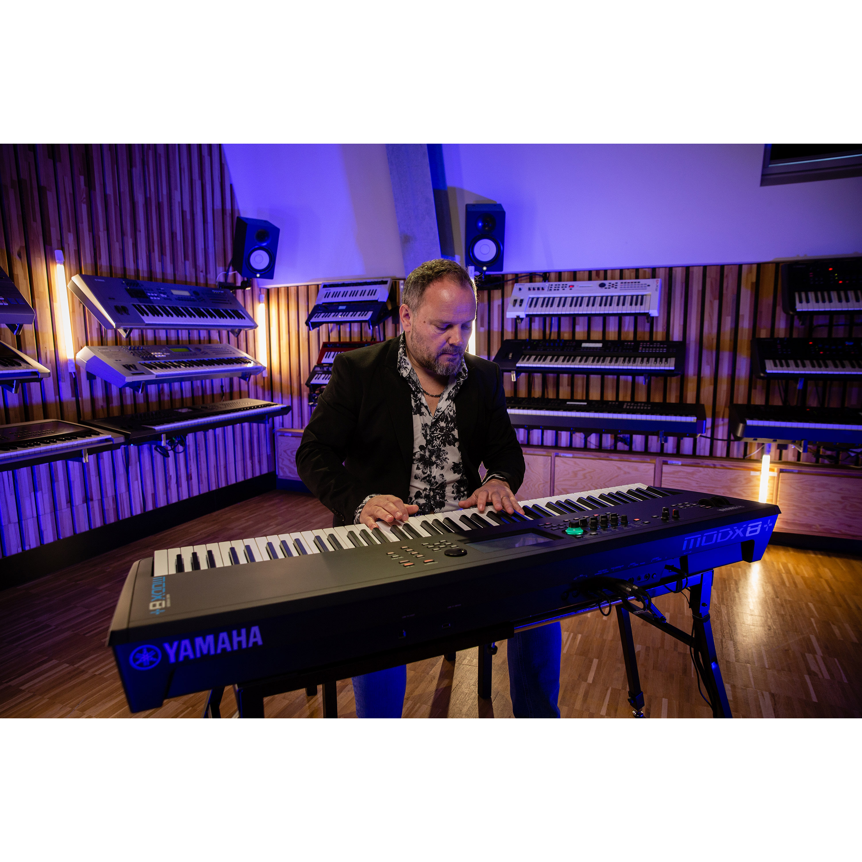 Yamaha MODX8+ - Synthétiseur SonoVente.com