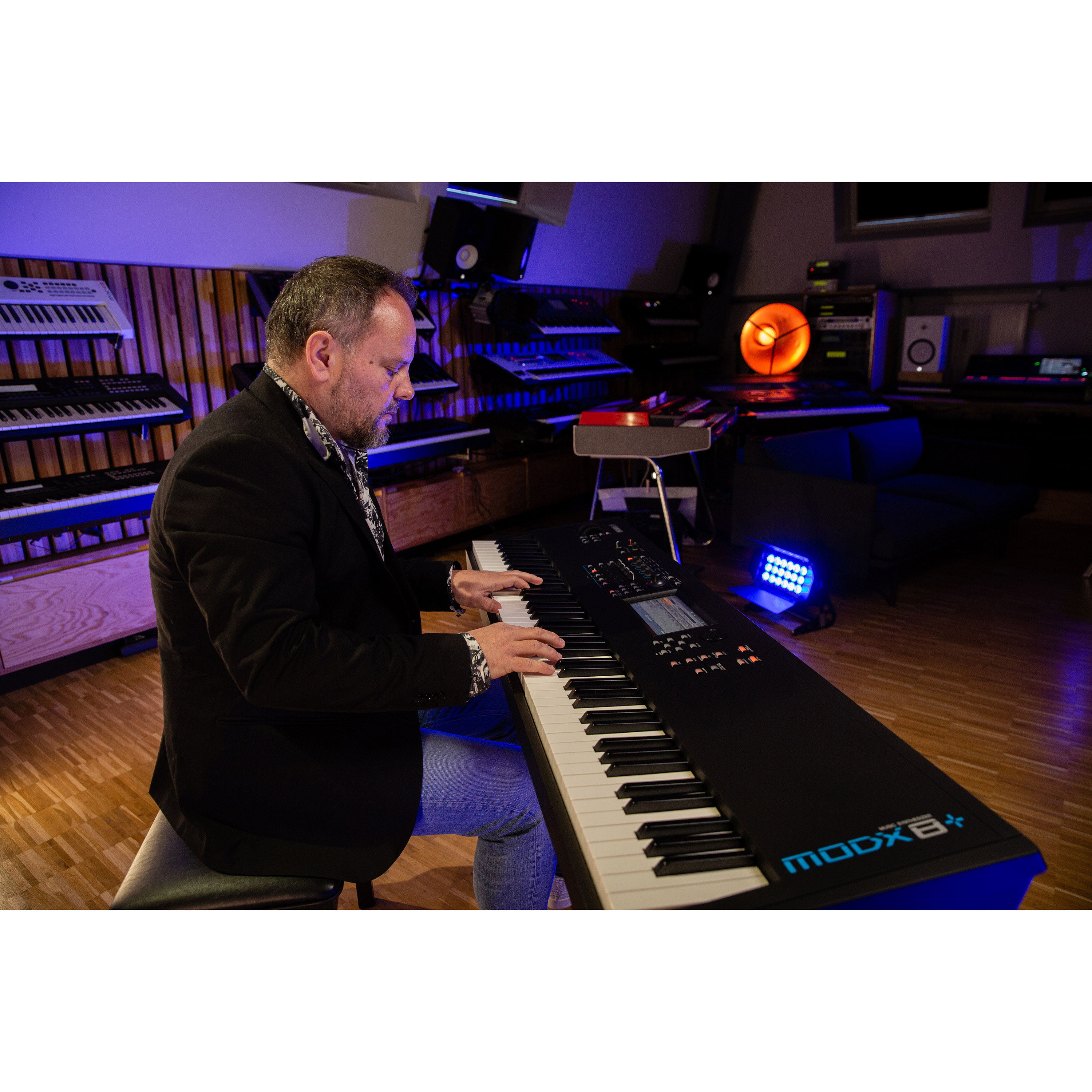 Yamaha MODX8+ - Synthétiseur SonoVente.com