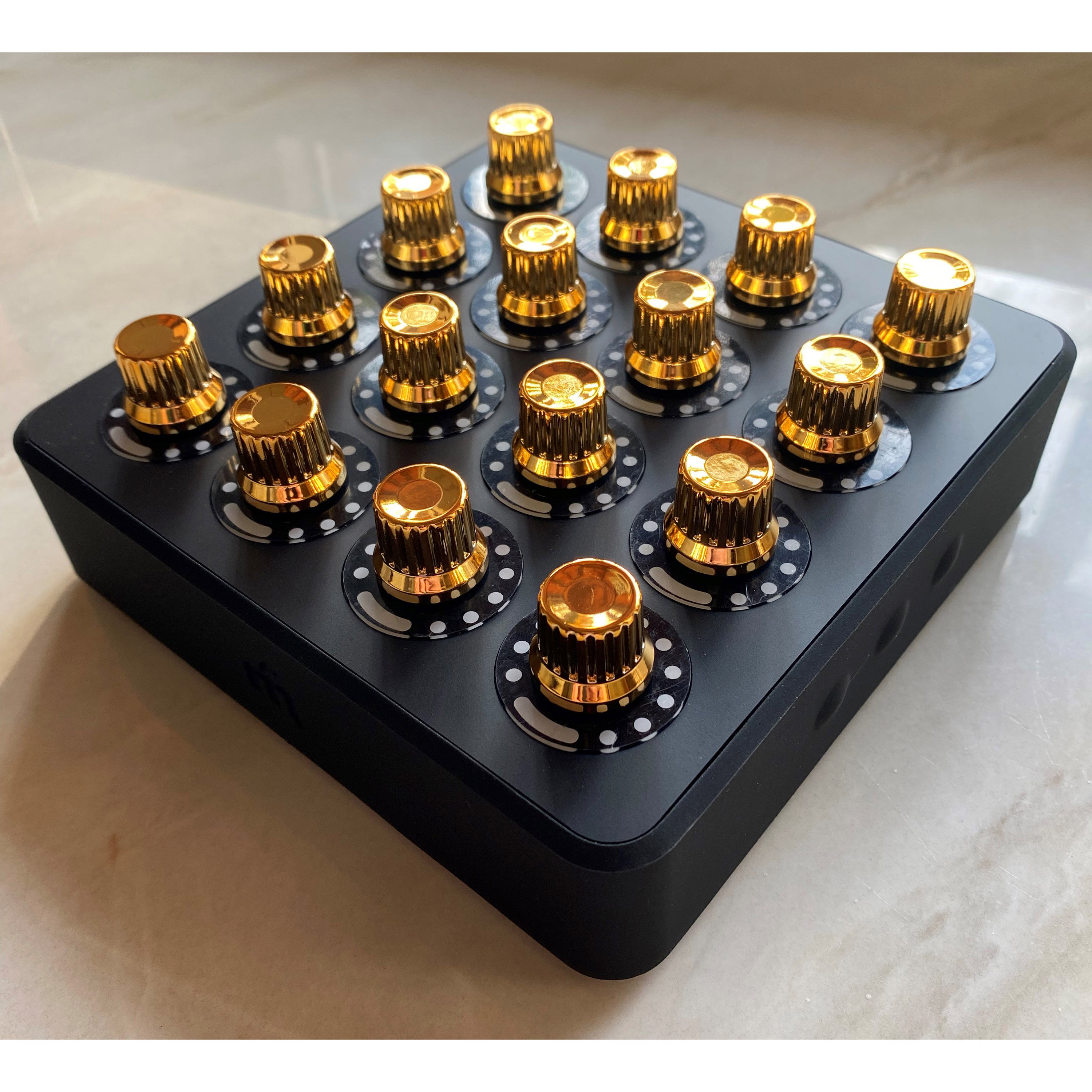 DJ TechTools Chroma Caps V2 Encoder Gold - Pièces détachées DJ ...