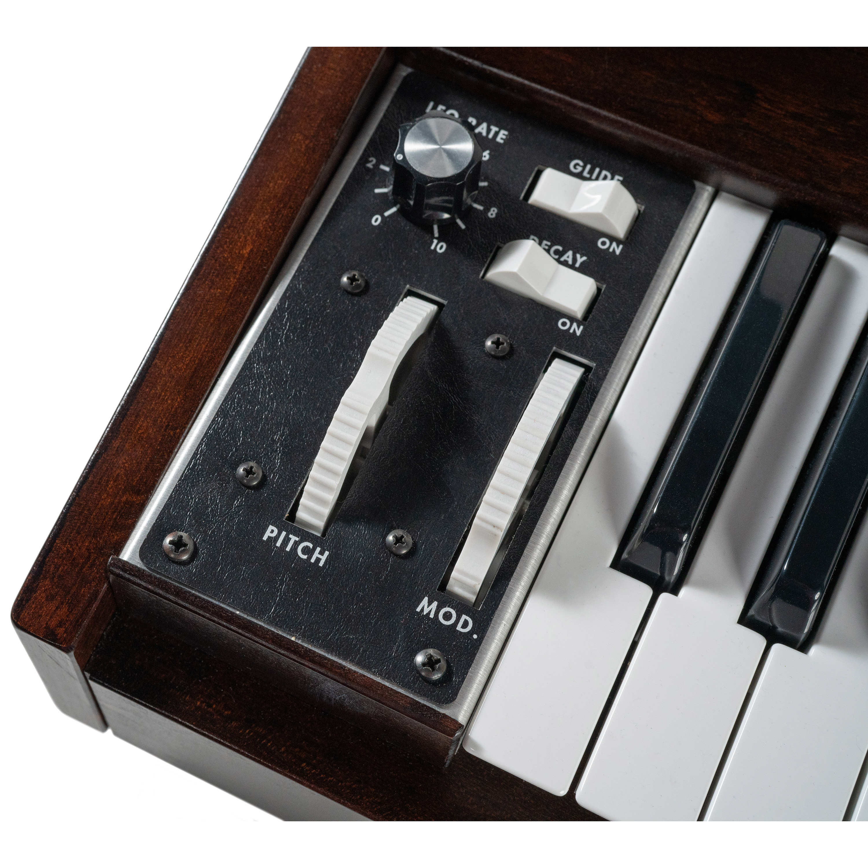 Moog Minimoog Model D 2022 Edition - Synthétiseur SonoVente.com