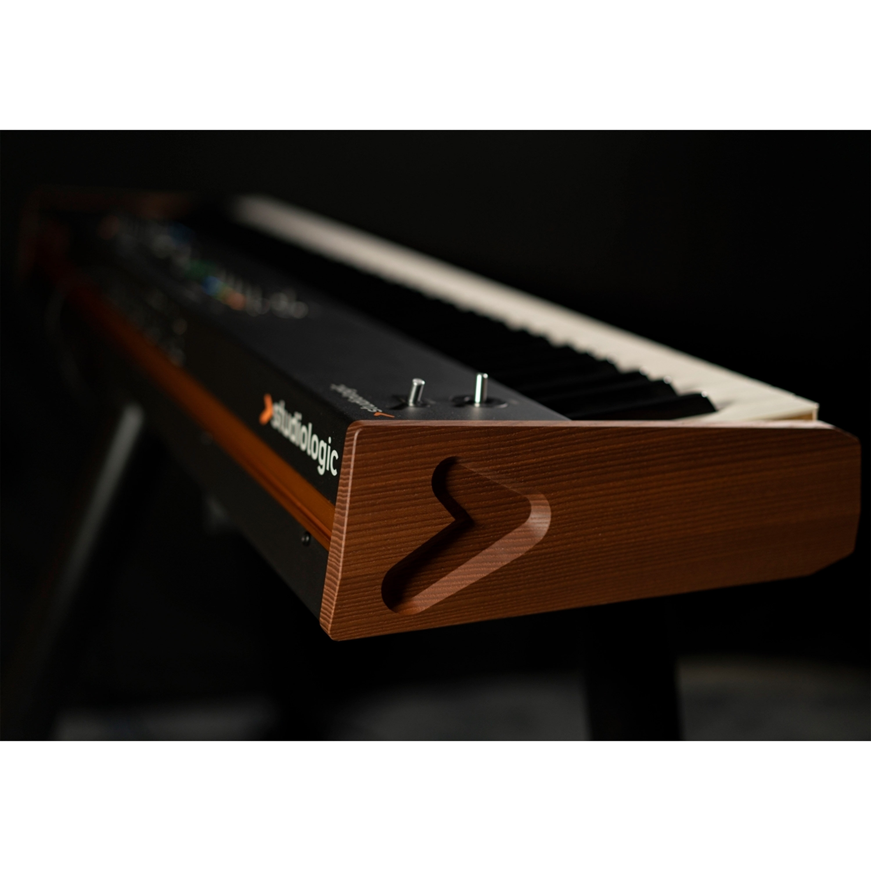 Studiologic NUMA X PIANO GT - Piano de scène SonoVente.com
