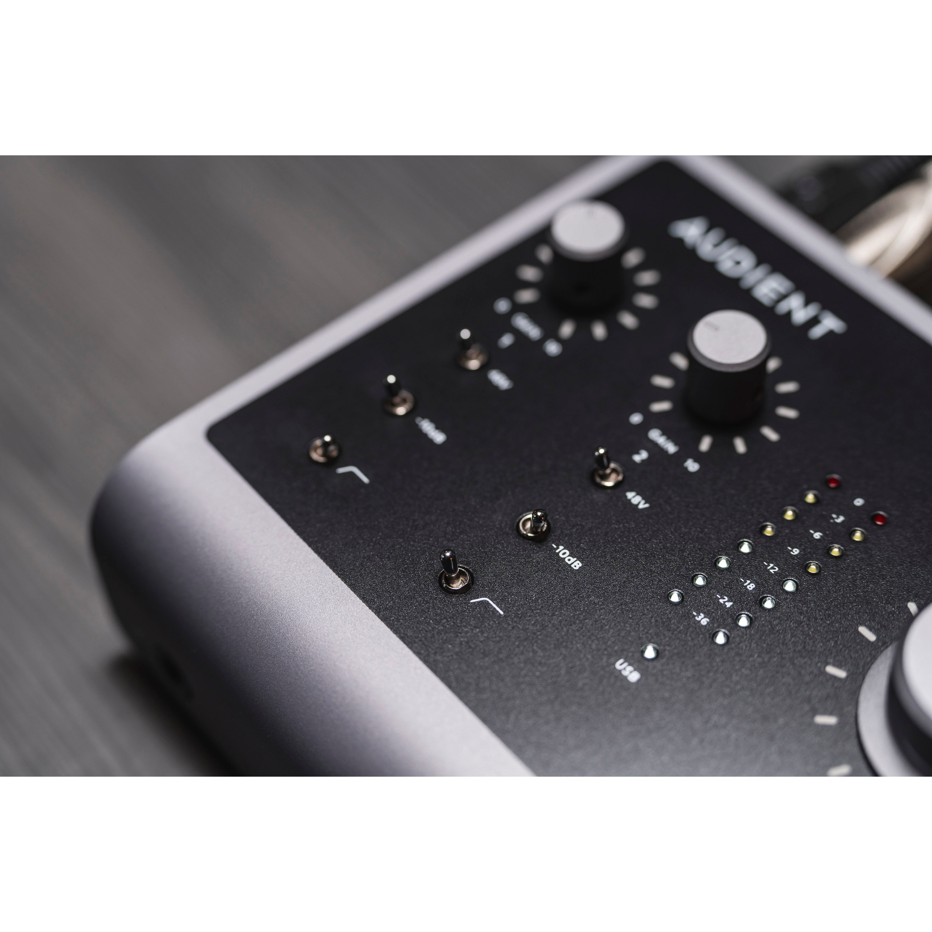 Audient iD24 - Carte son SonoVente.com