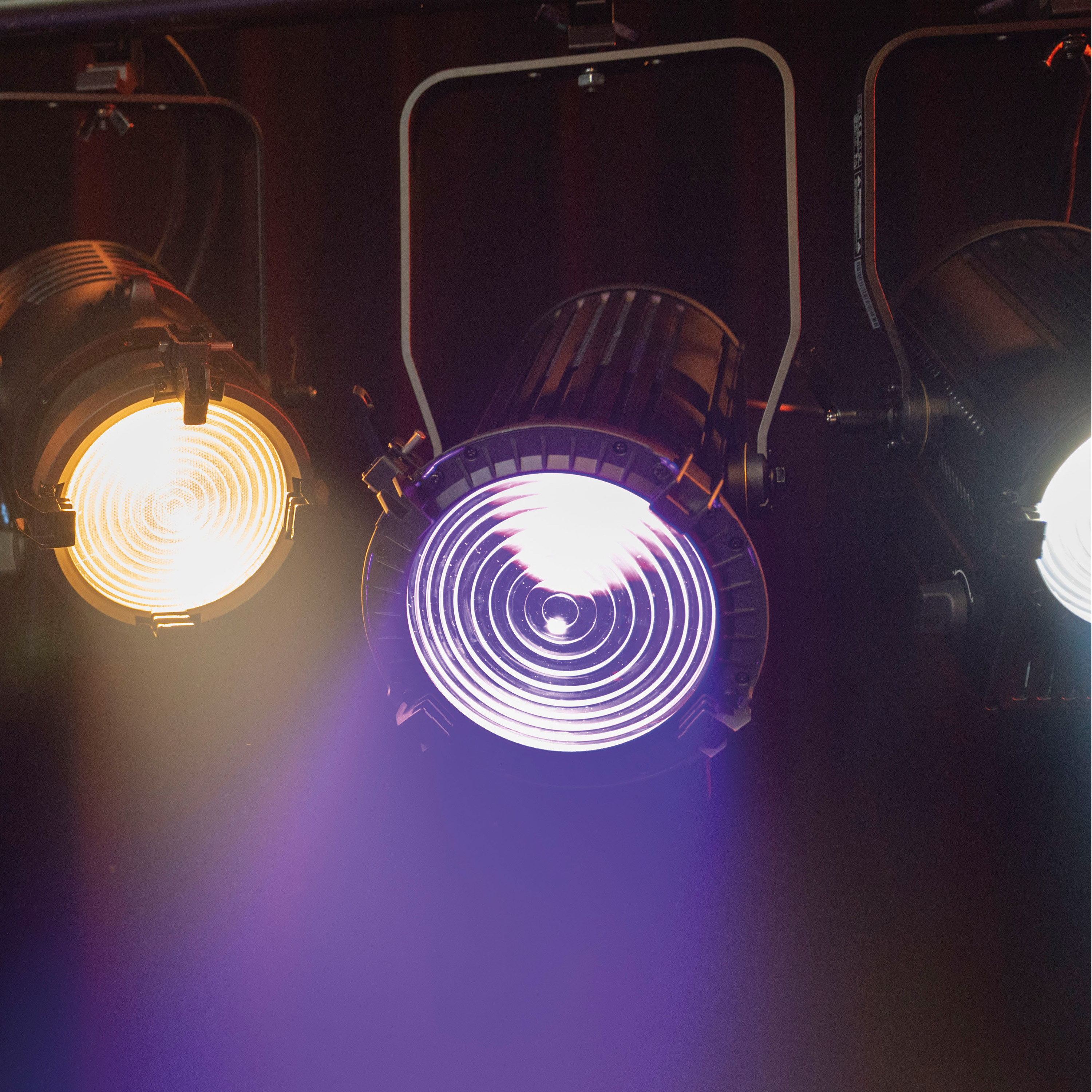 Showtec Performer 1000 LED MKII 5600K - Fresnel SonoVente.com