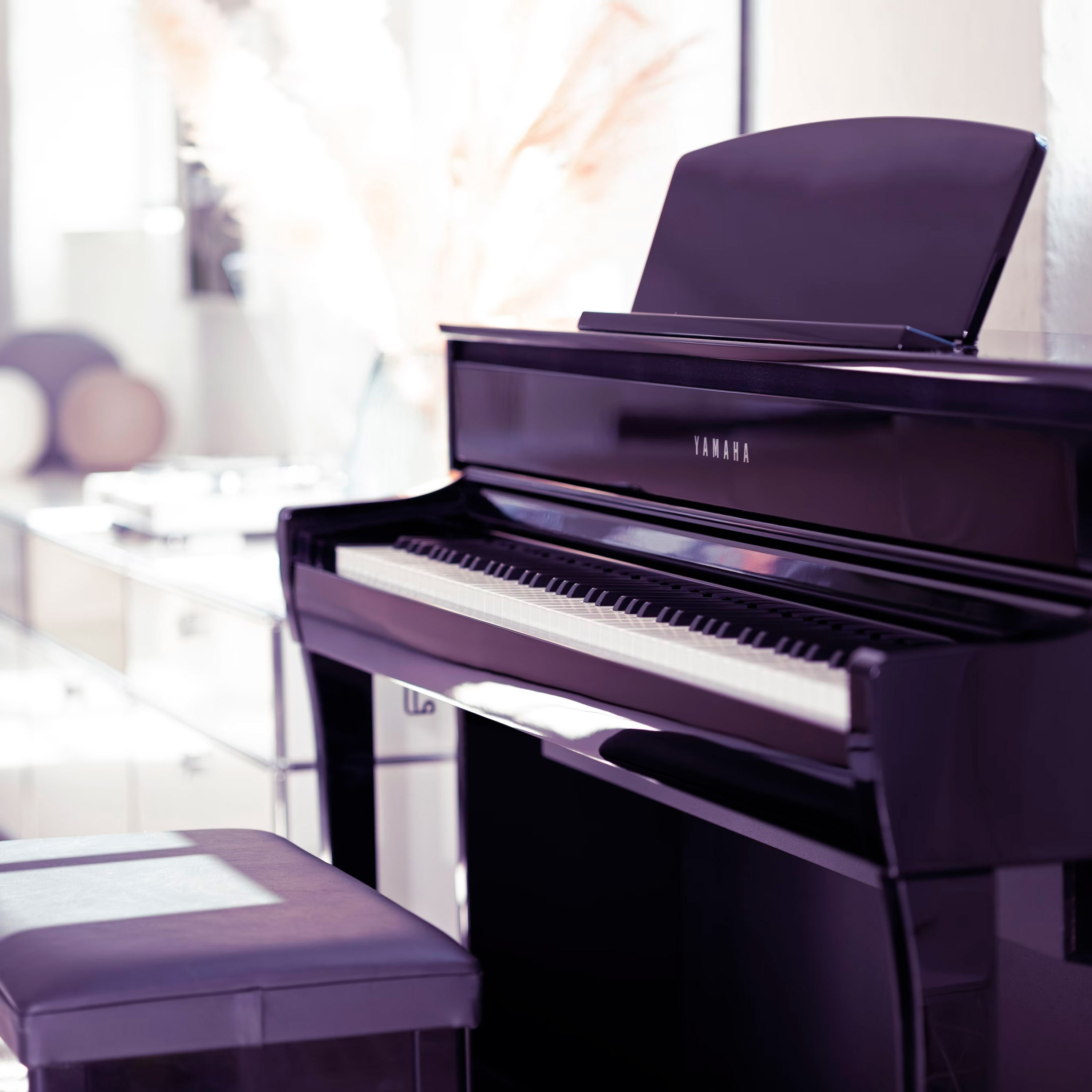 Yamaha CLP-775-PE Polished Ebony - Piano meuble SonoVente.com