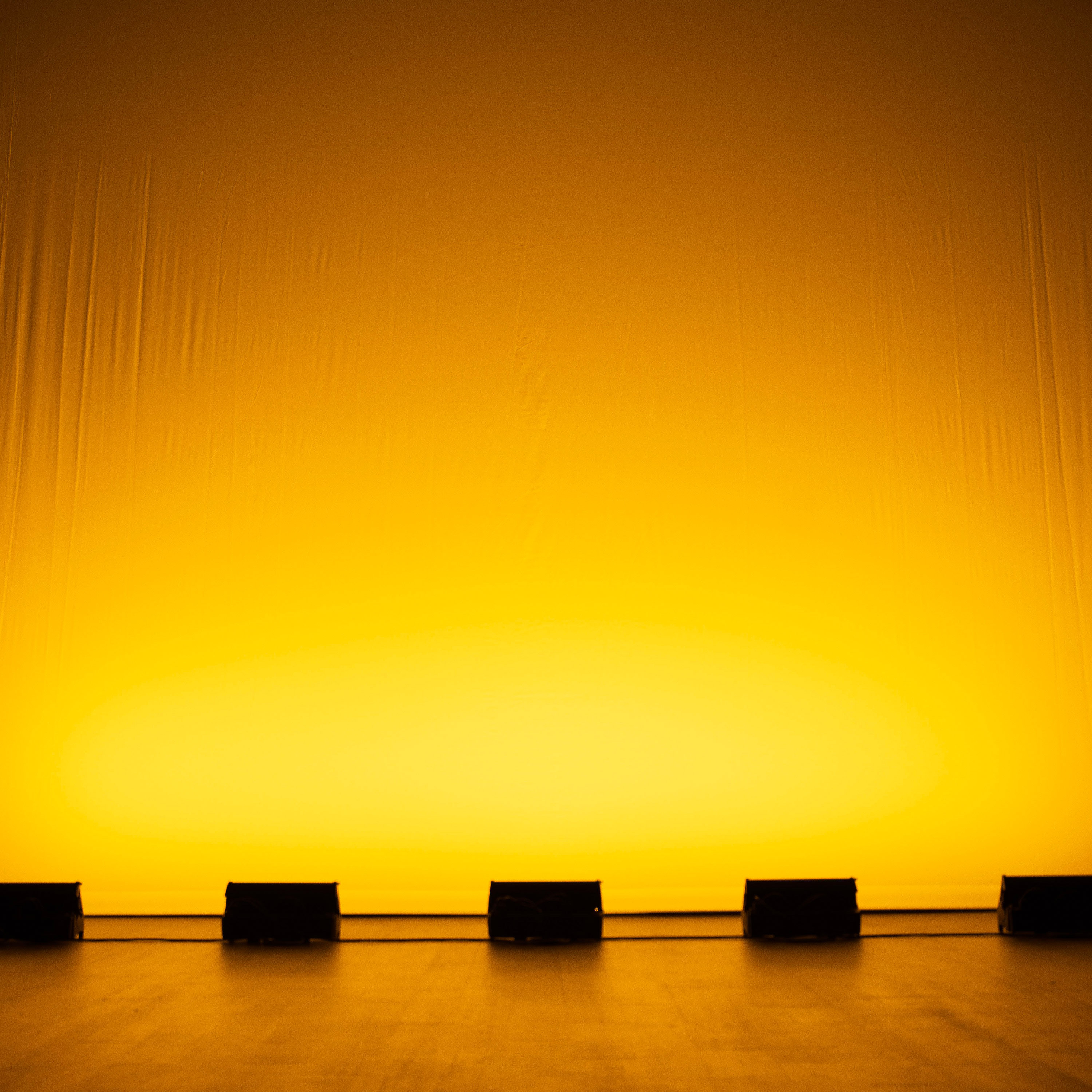 Infinity TCYC-7 Cyclorama - Projecteur archi à LED SonoVente.com