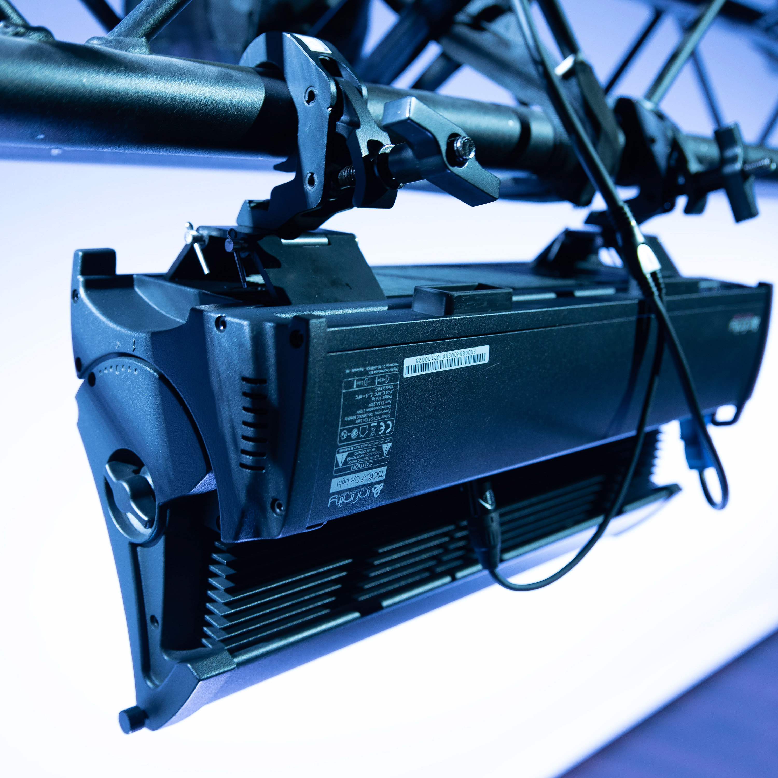 TCYC-7 Cyclorama : Projecteur Archi à Led Infinity - SonoVente.com