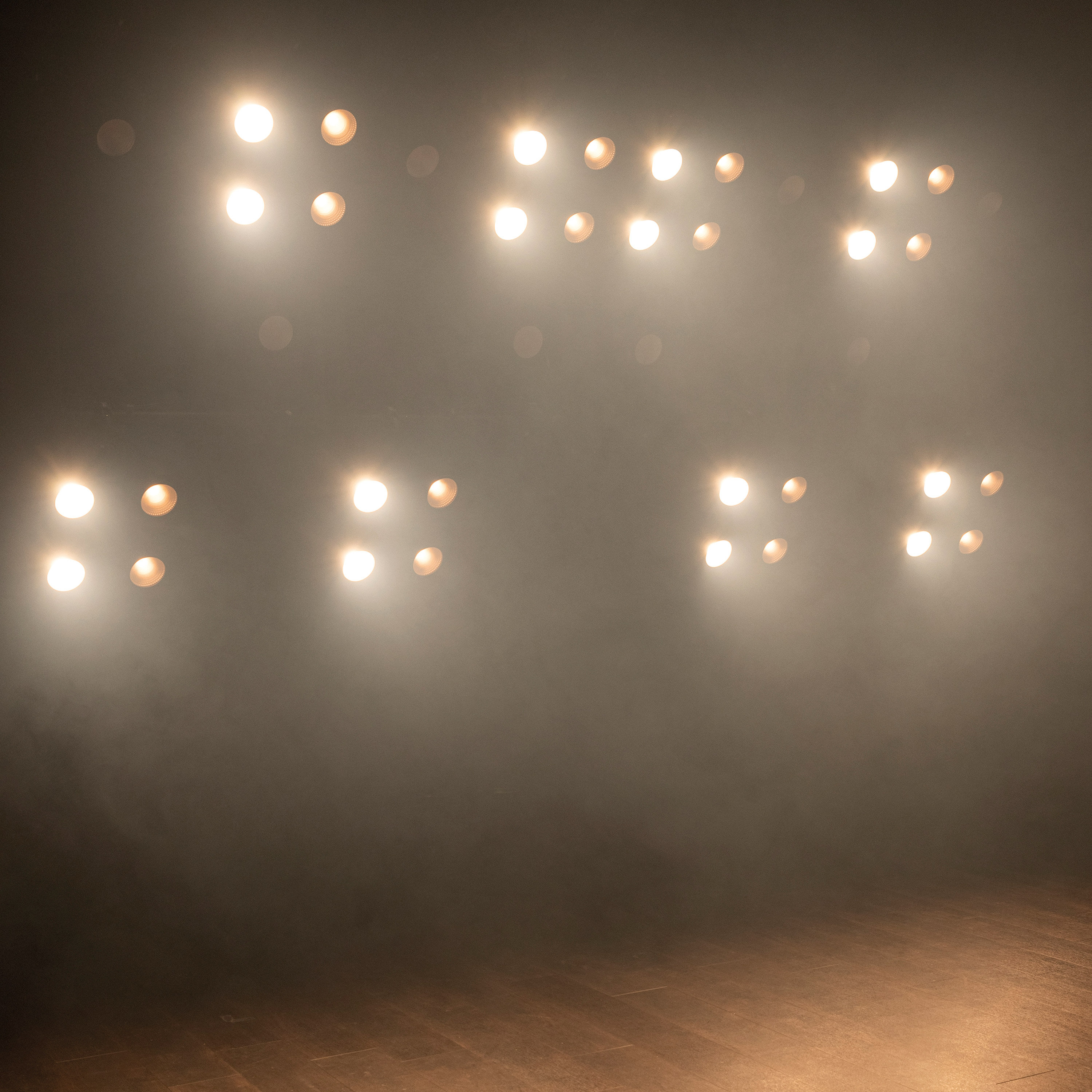 Showtec Stage Blinder 4 LED - Cyclo et blinder SonoVente.com