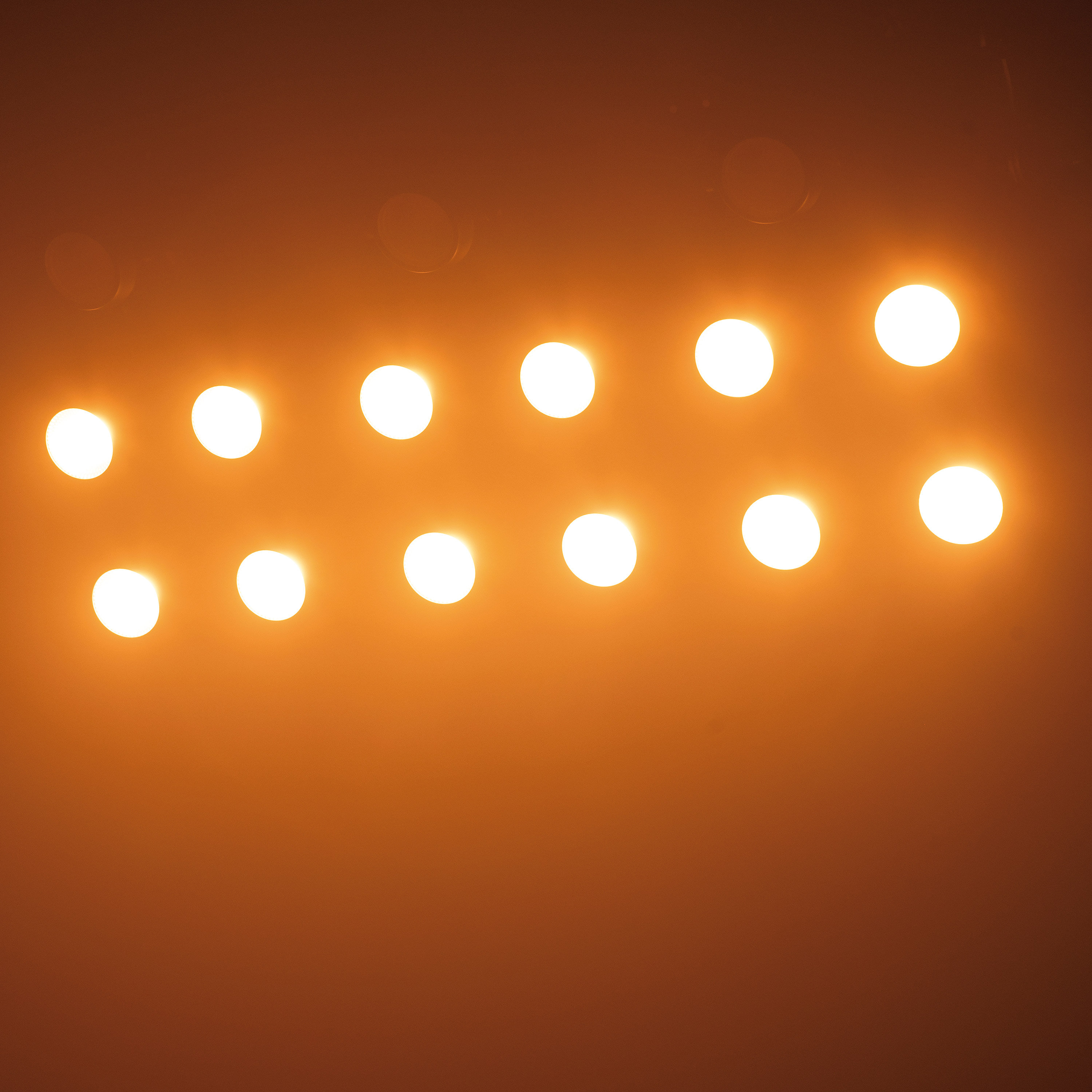 Showtec Stage Blinder 4 LED - Cyclo et blinder SonoVente.com