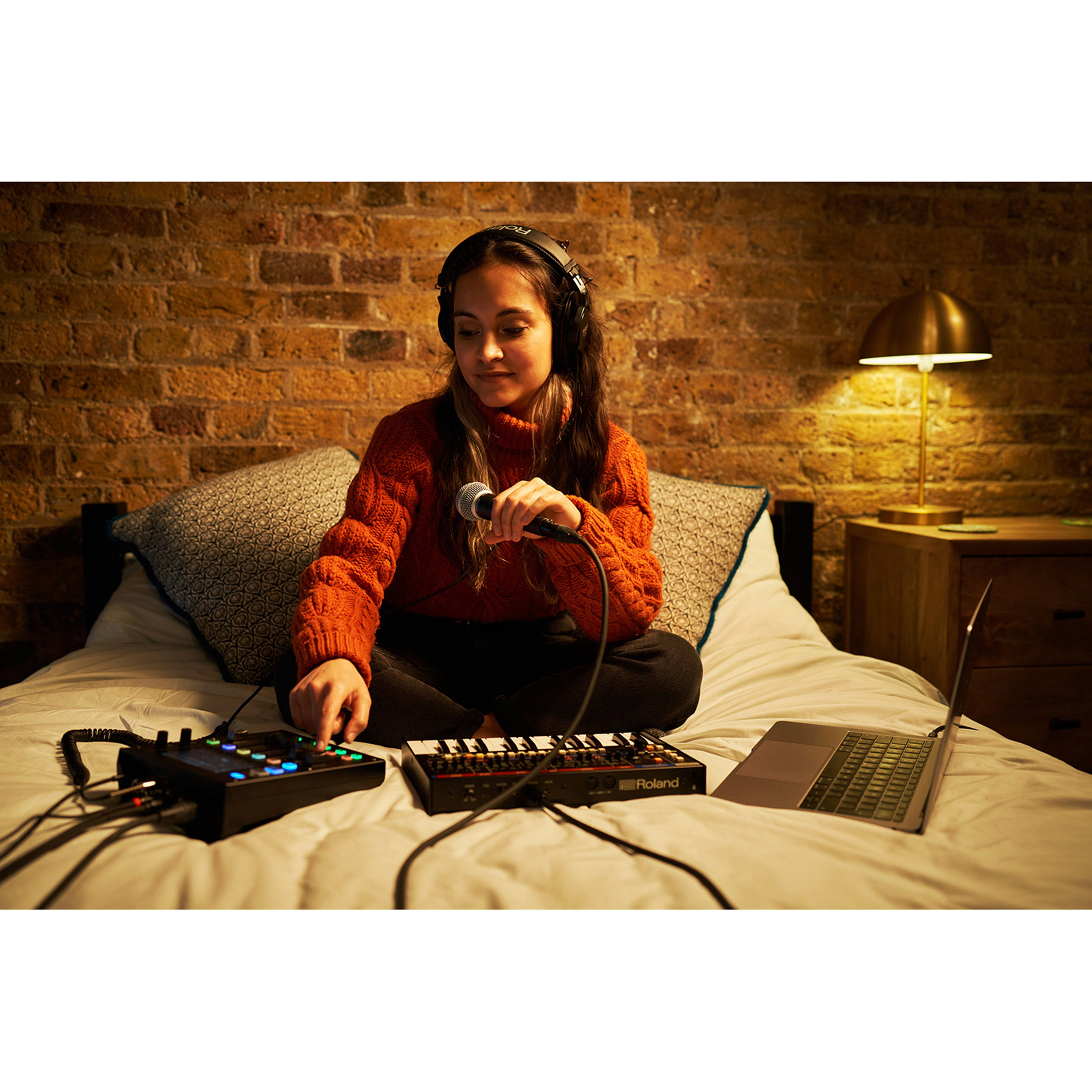 Boss GCS-5 Gigcaster 5 Live Streaming Audio Mixer - Materiel streaming ...
