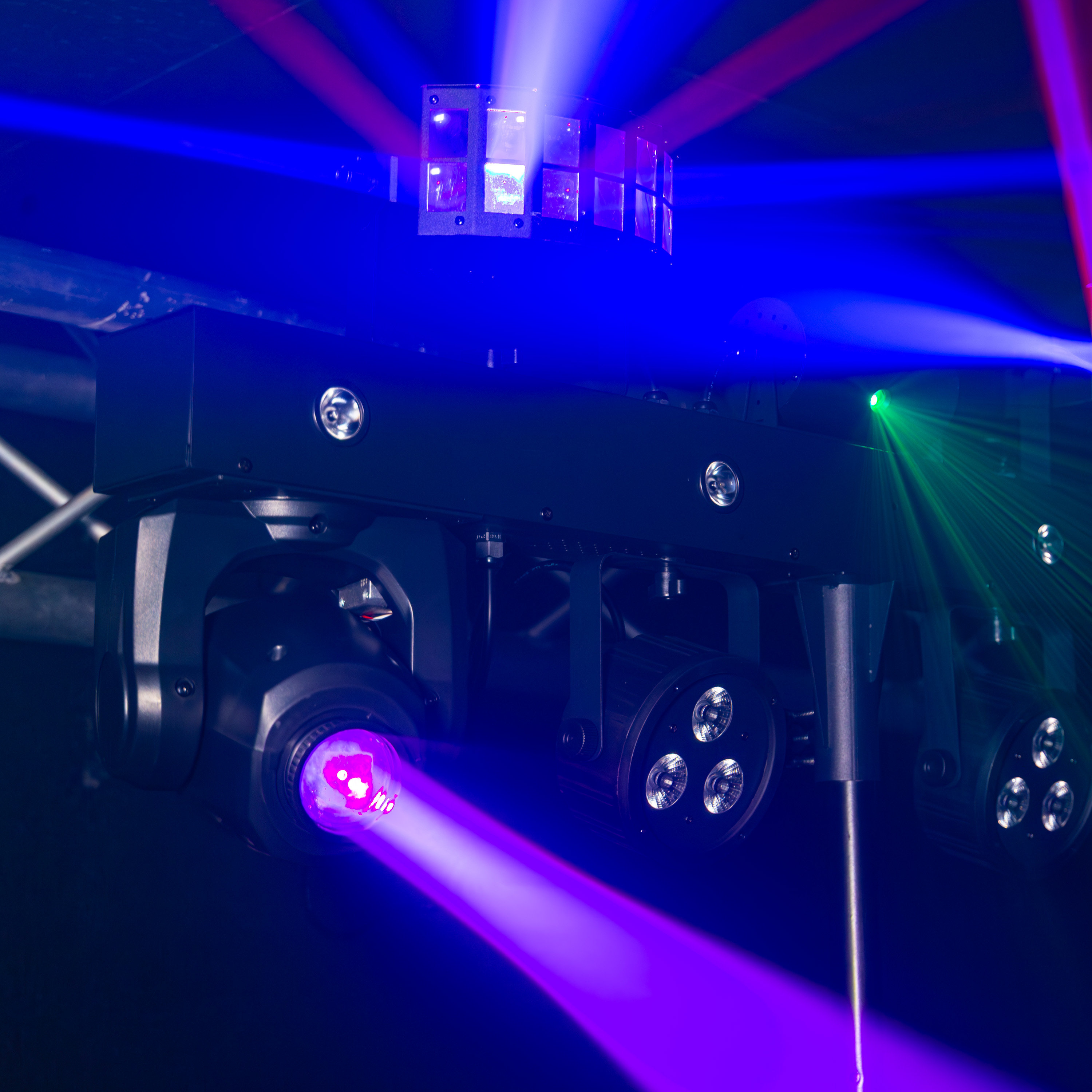 Mac Mah Moving-FX Bar - Effets à LED SonoVente.com