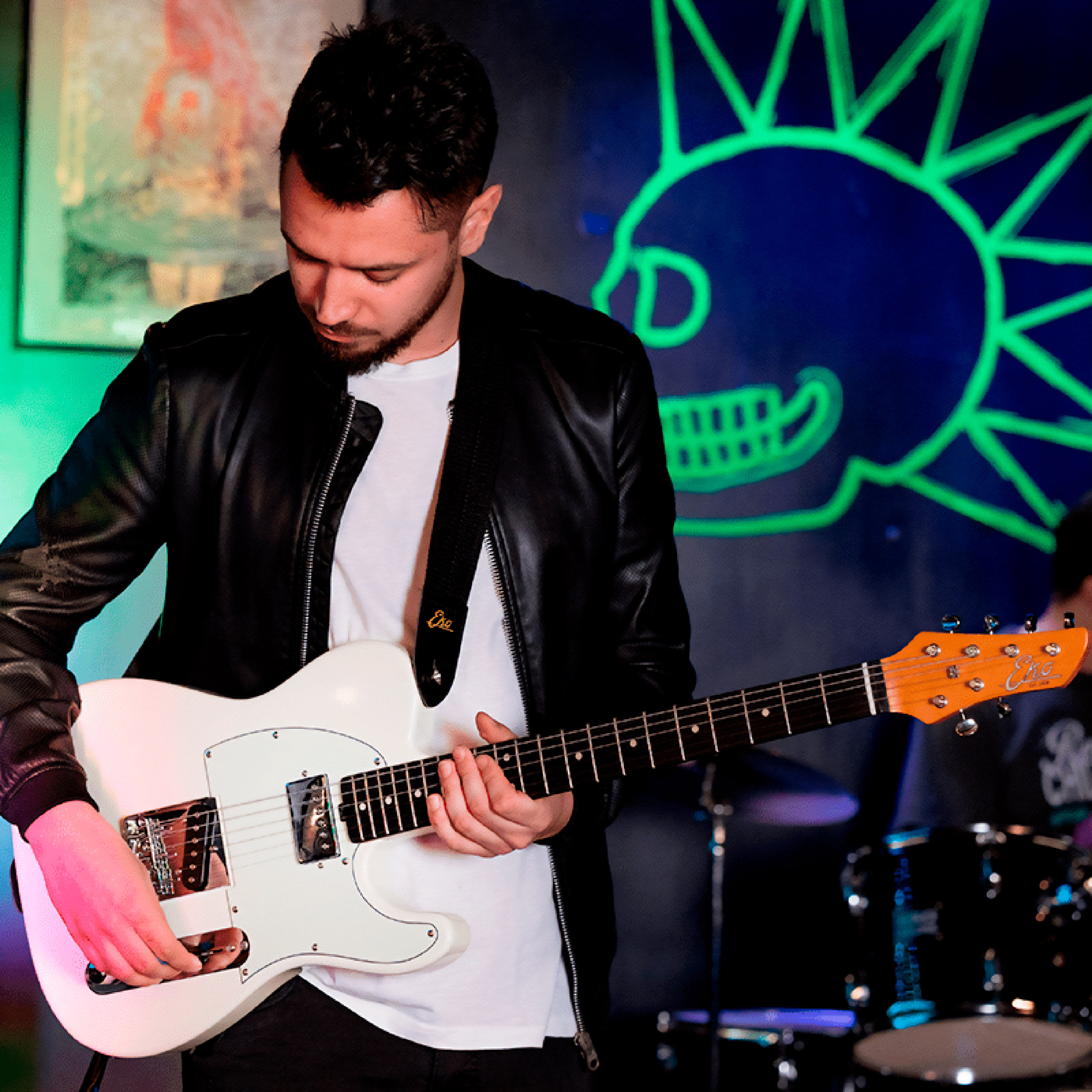 EKO Tero V-NOS Olympic White - Guitare forme T SonoVente.com