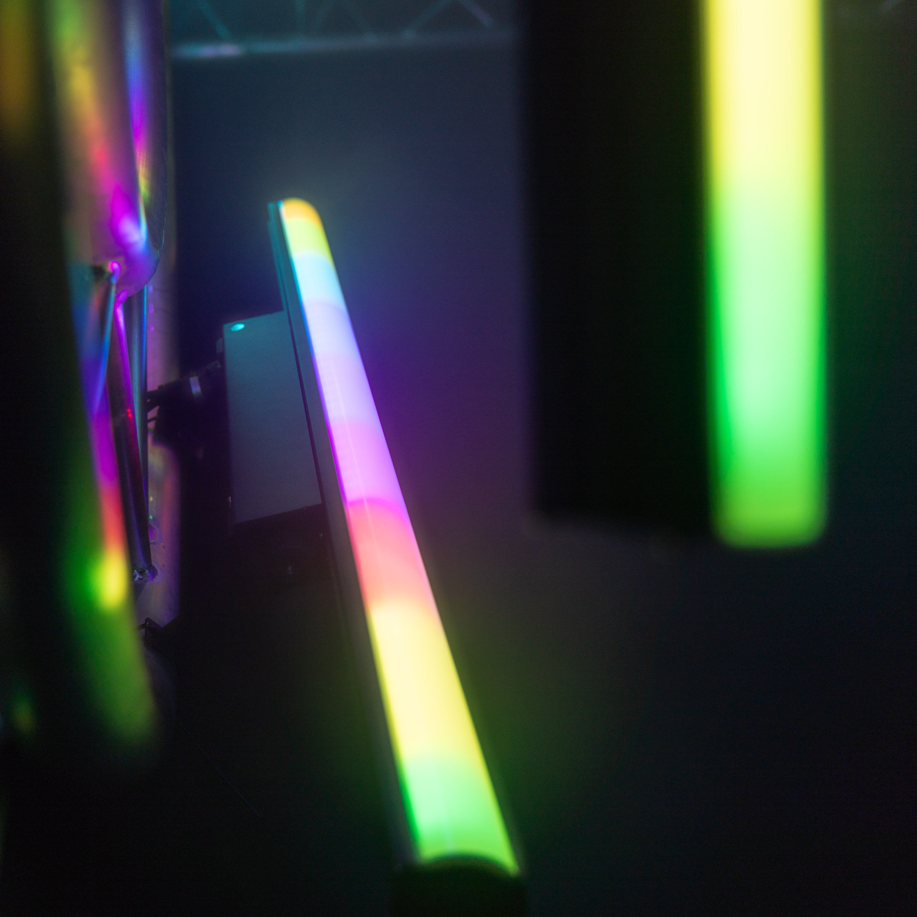 BoomTone DJ Neon Bar - Barre à LED SonoVente.com