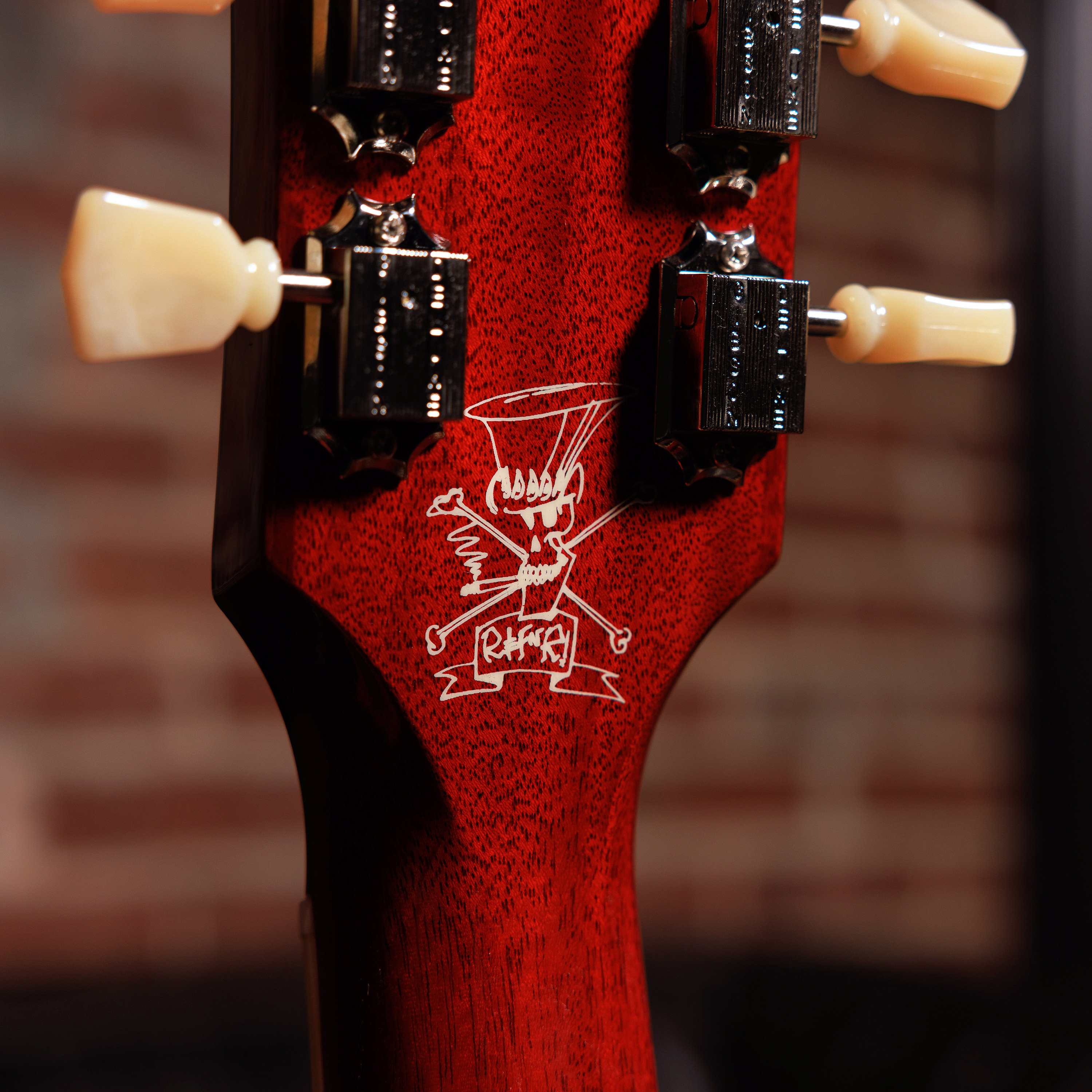 Gibson Slash Jessica Les Paul Standard Honey Burst/Red Back - Guitare ...