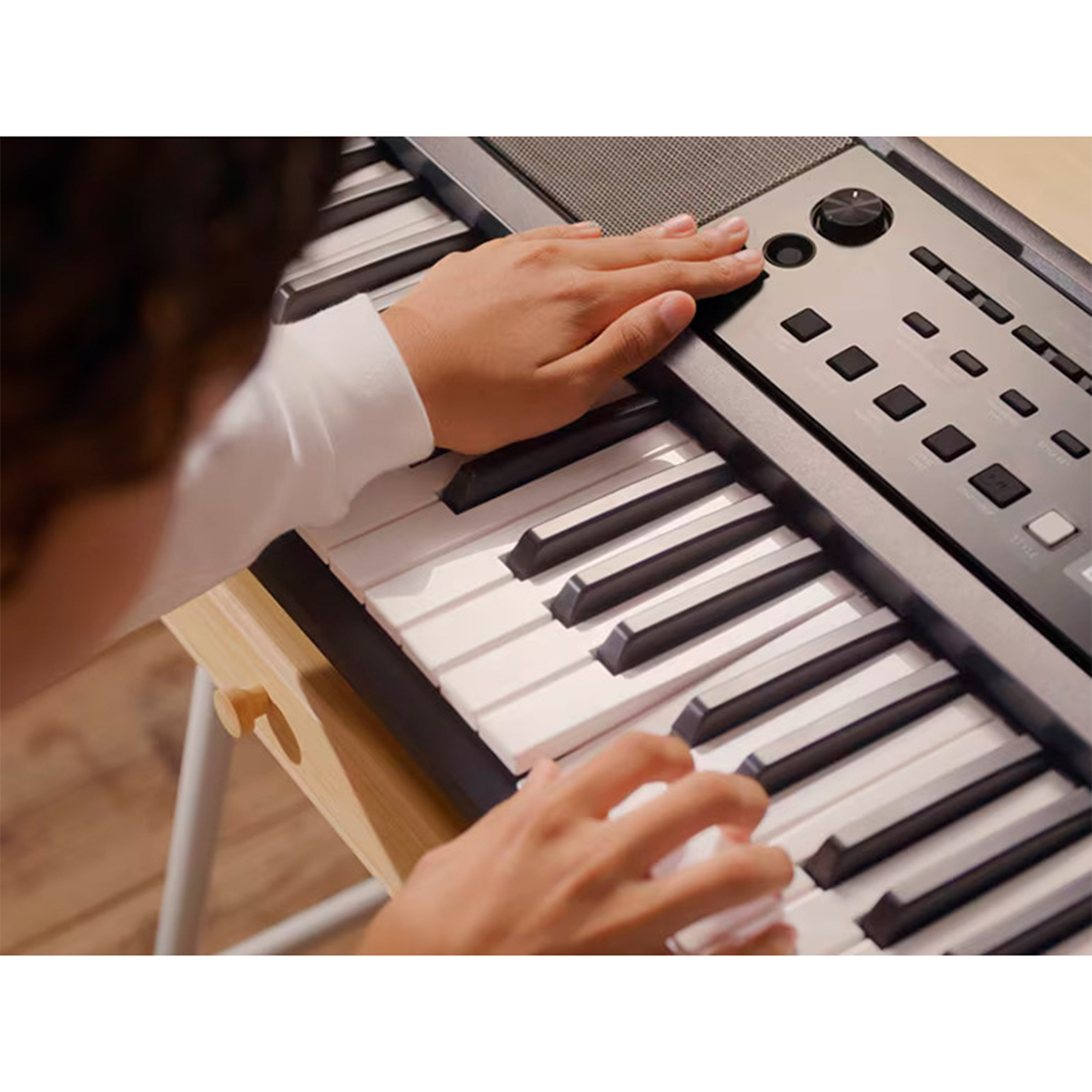 Yamaha PSR-E383 - Clavier toucher dynamique SonoVente.com