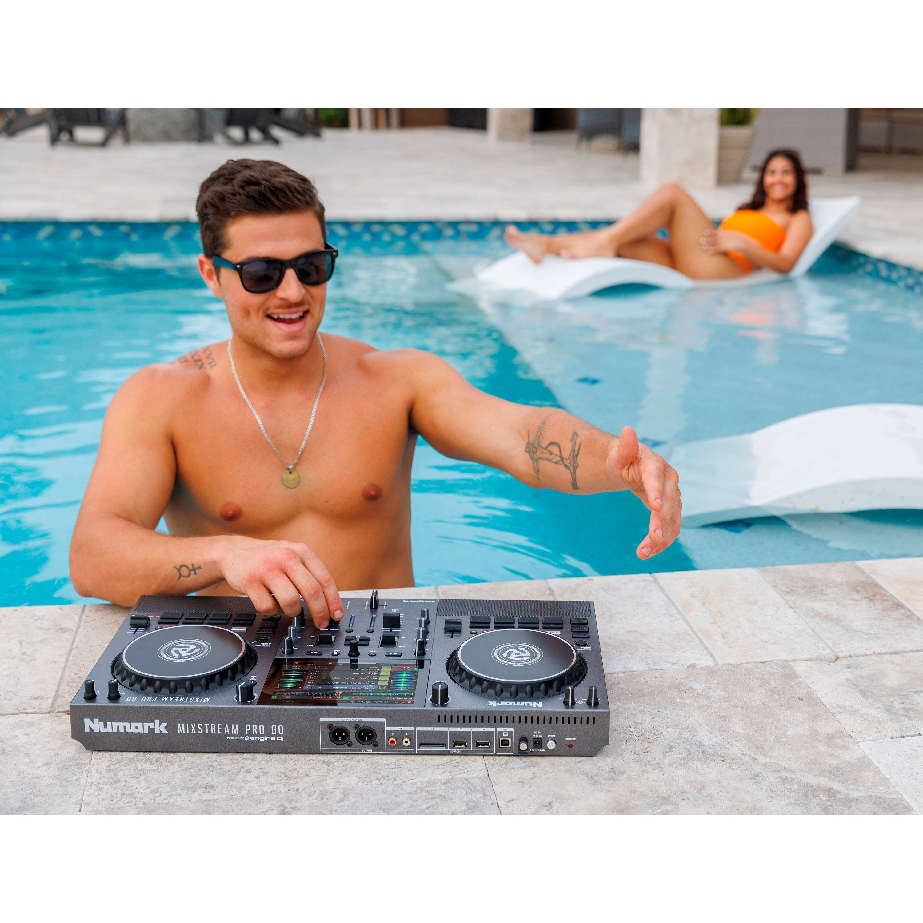 Numark Pack Mixstream Pro Go + Sac à Dos DJ Bag - Contrôleur DJ ...