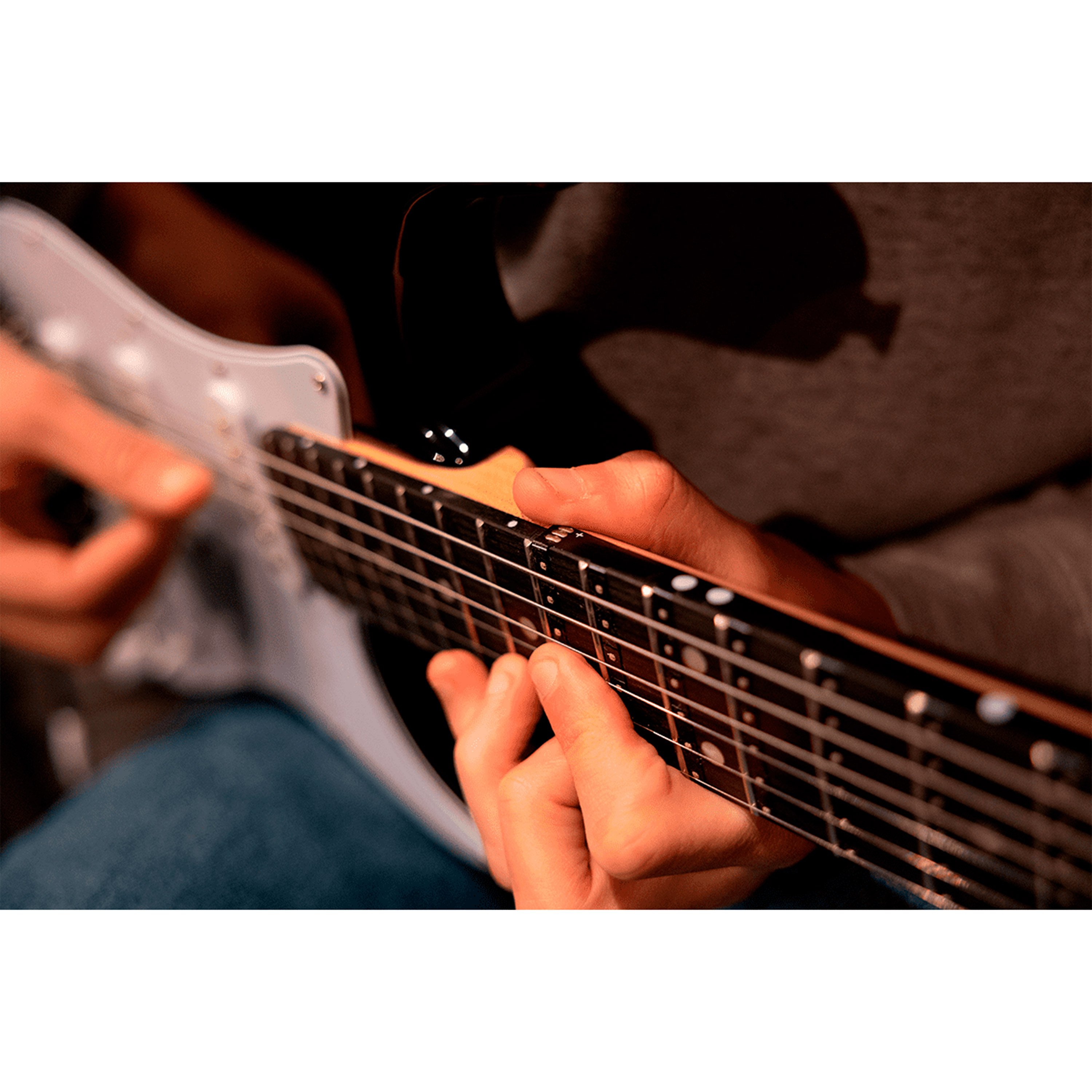 EKO S300 Metallic Blue Visual Note - Guitare forme ST SonoVente.com