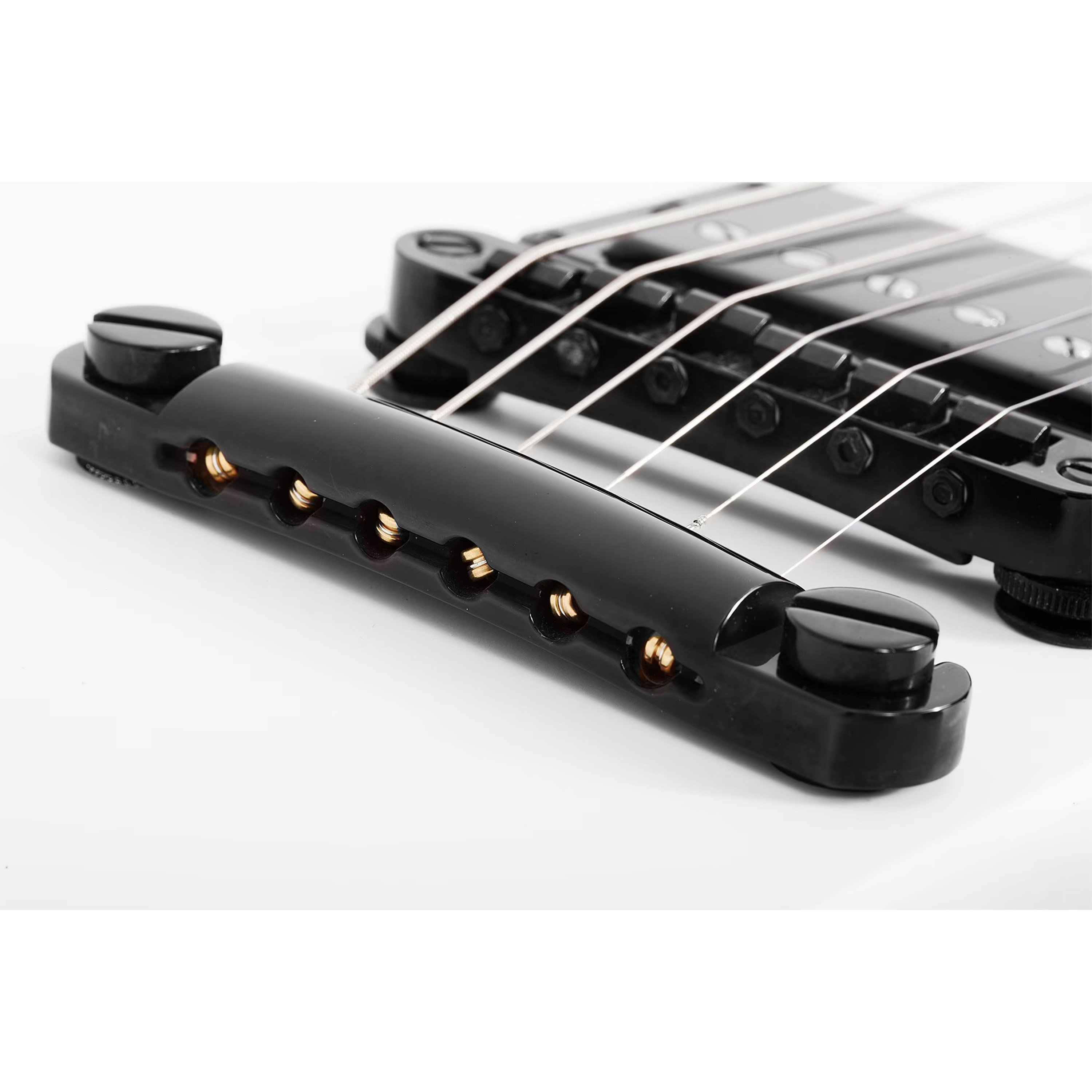 Schecter Ultra Satin White - Guitare métal / moderne SonoVente.com