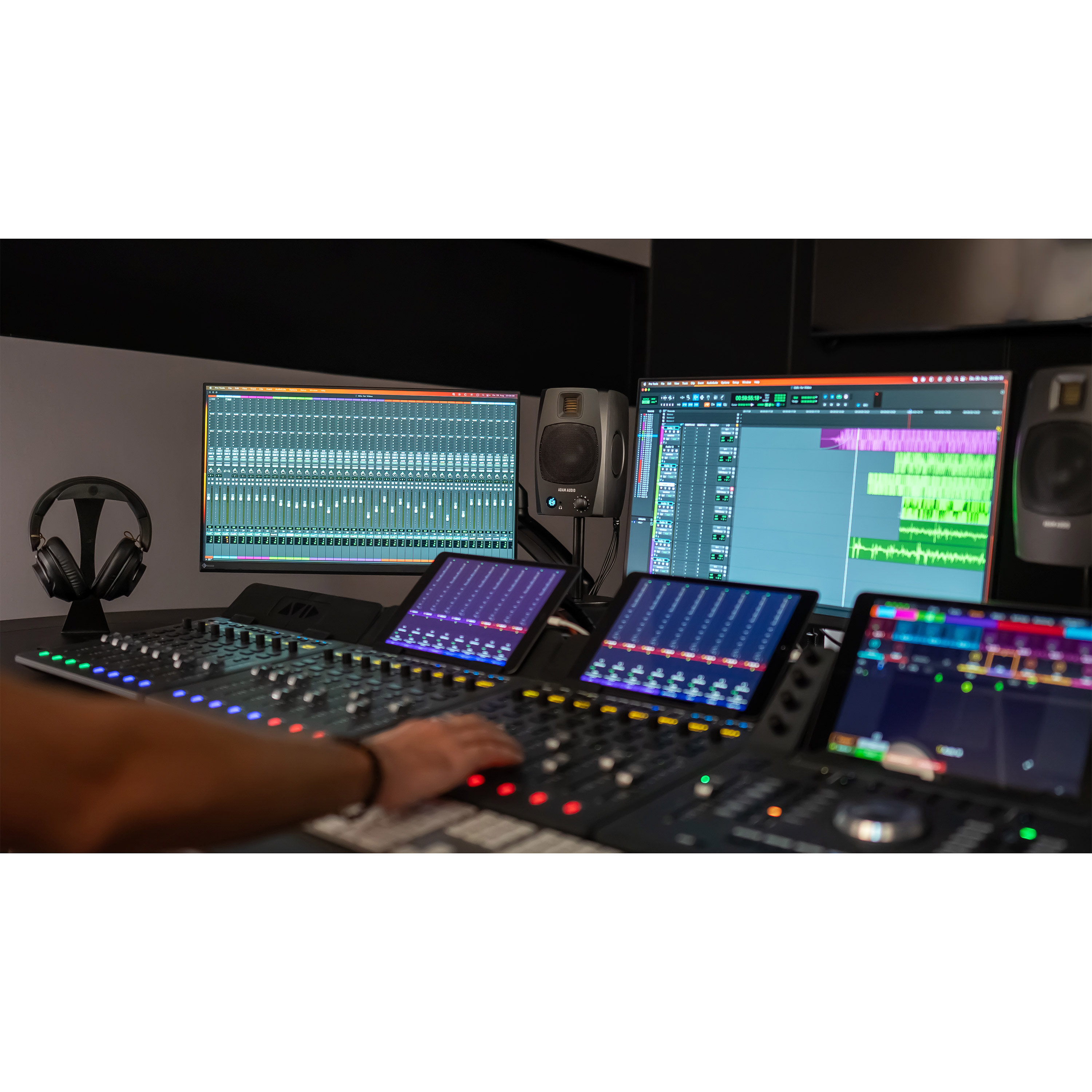 Adam Audio D3V Black - Enceinte de monitoring SonoVente.com