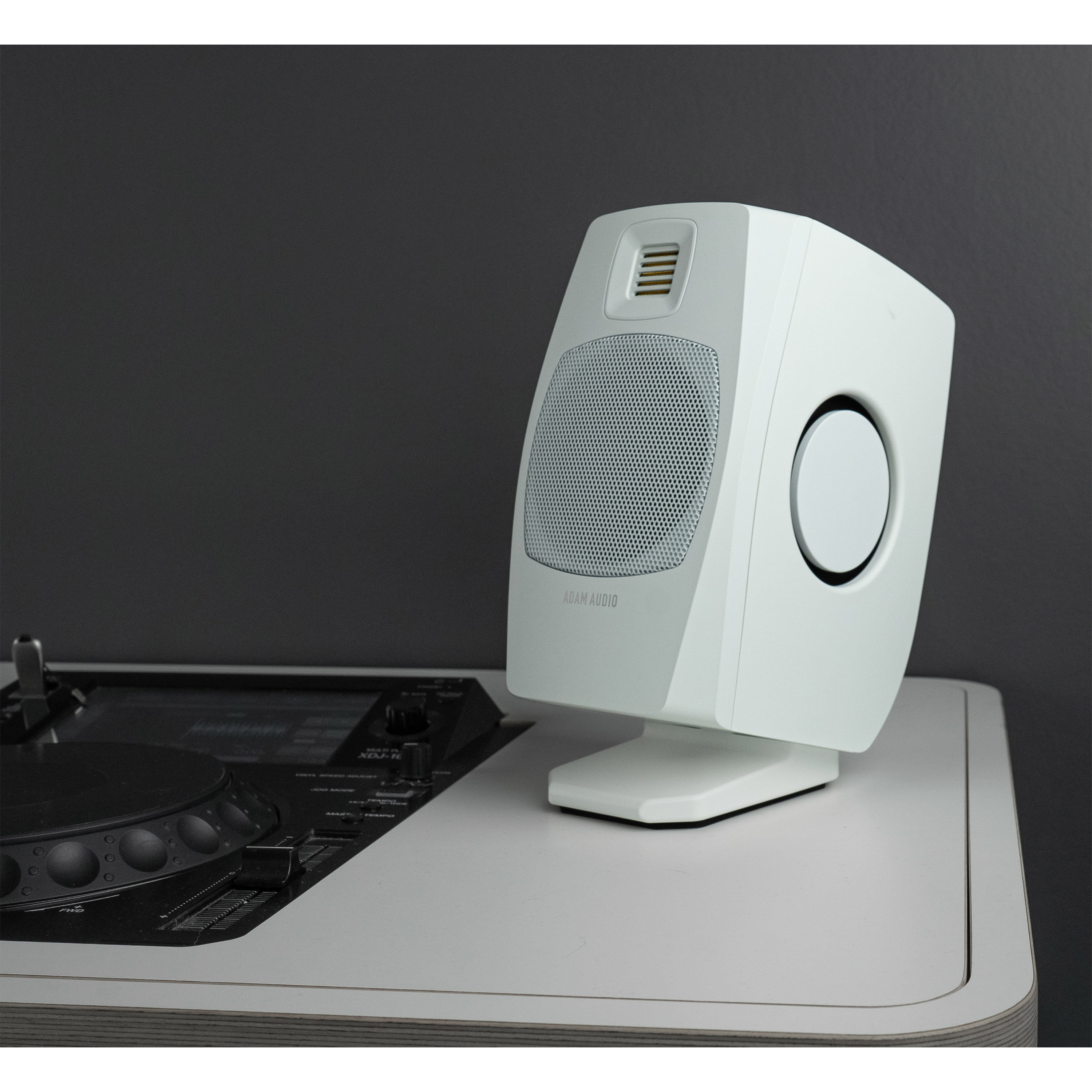 Adam Audio D3V White - Enceinte de monitoring SonoVente.com