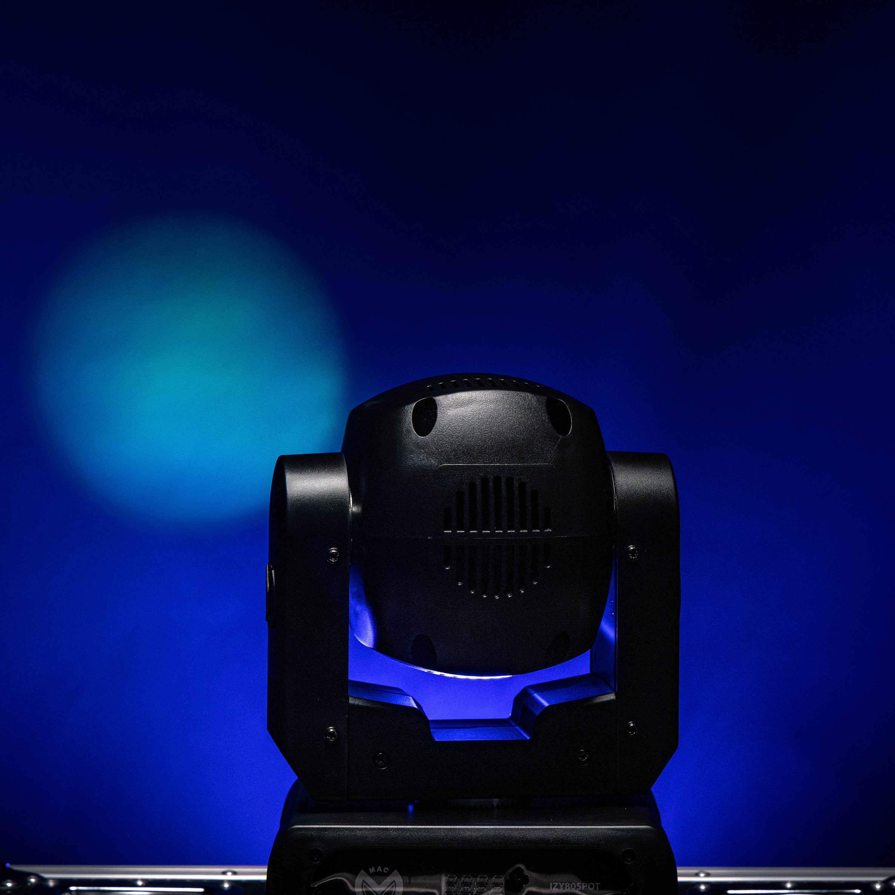 Mac Mah IZY 80 Spot - Lyre Spot SonoVente.com